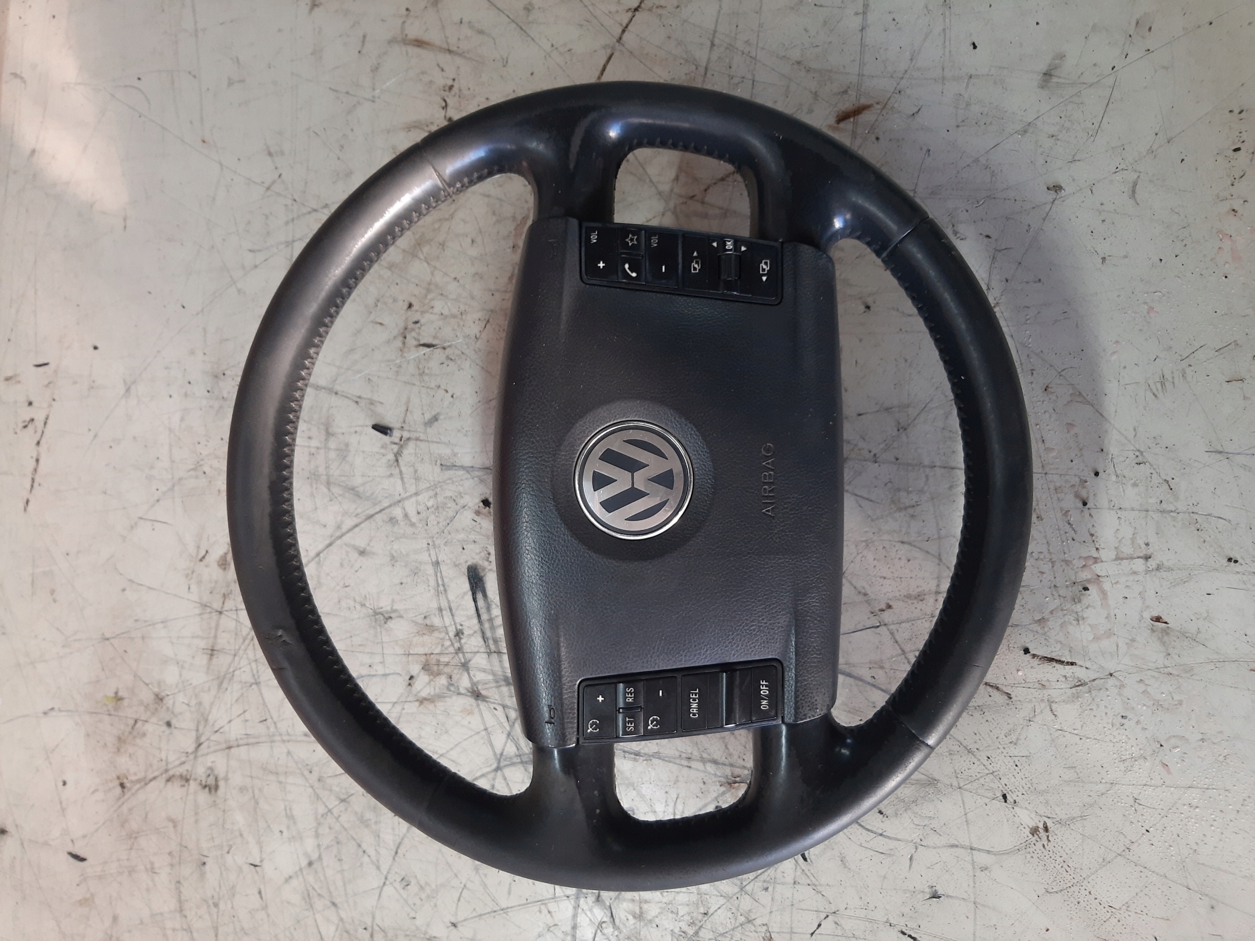 VW TOUAREG 7L KIEROWNICA skóra AIR BAG PODUSZKA PHAETON VW VOLKSWAGEN ... VW TOUAREG 7L KIEROWNICA skóra AIR BAG PODUSZKA PHAETON VW VOLKSWAGEN ...