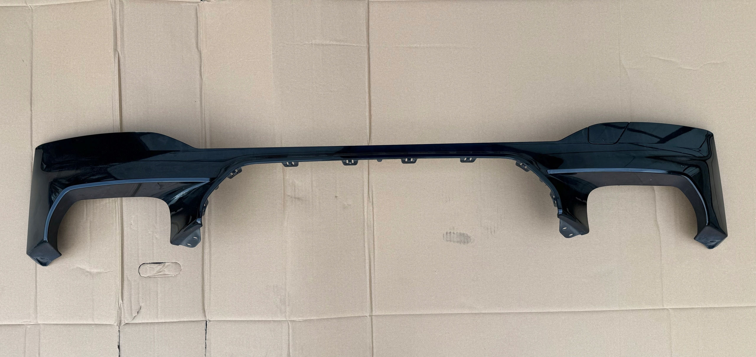 BMW M5 F90 DYFUZOR ZDERZAKA TYŁ 8065845 za 800 zł z Międzychód ...