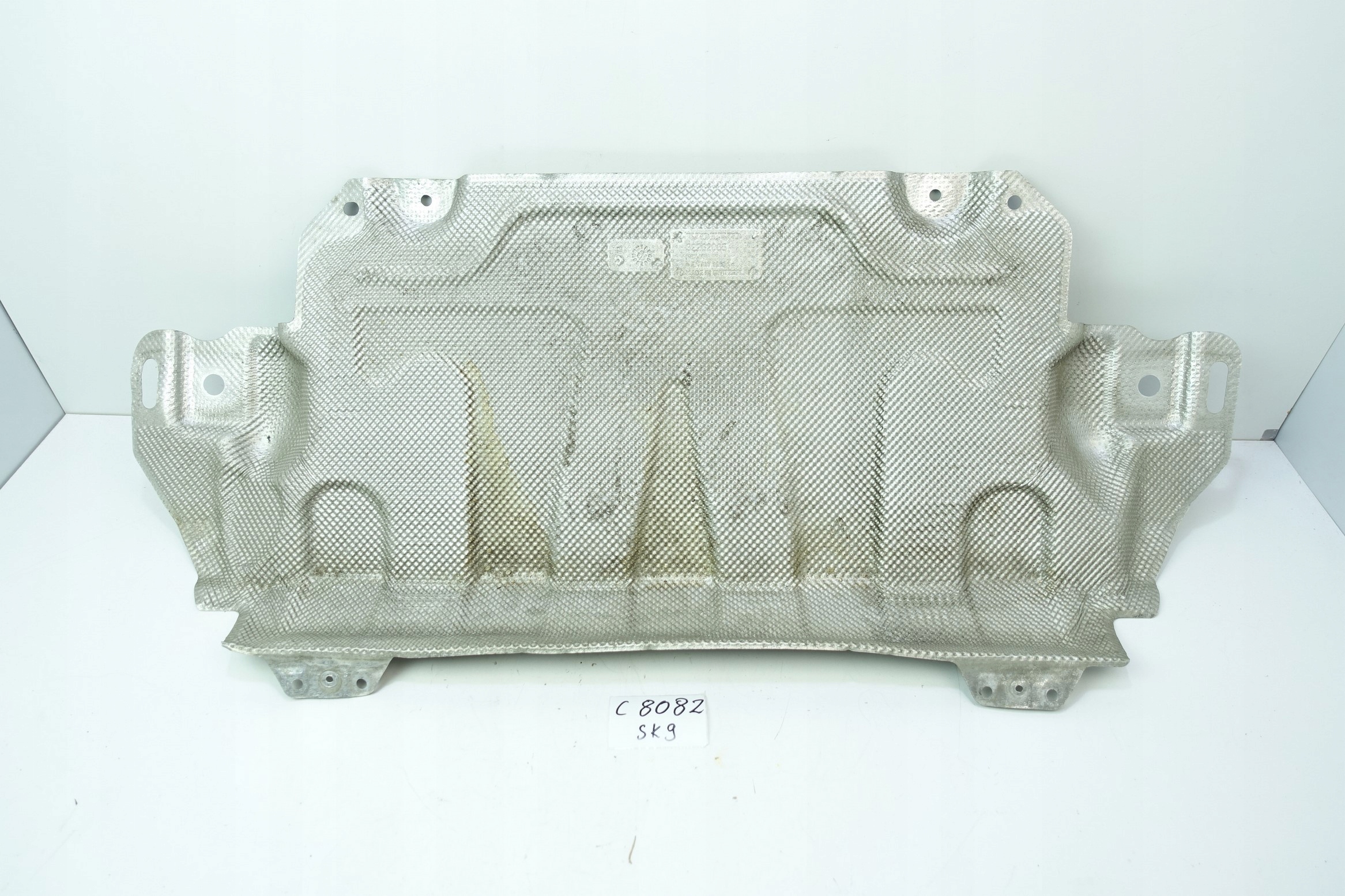 OSŁONA TERMICZNA WYDECHU TŁUMIKA VOLVO XC40 32262065 - ТЕПЛОВИЙ ЩИТ ...