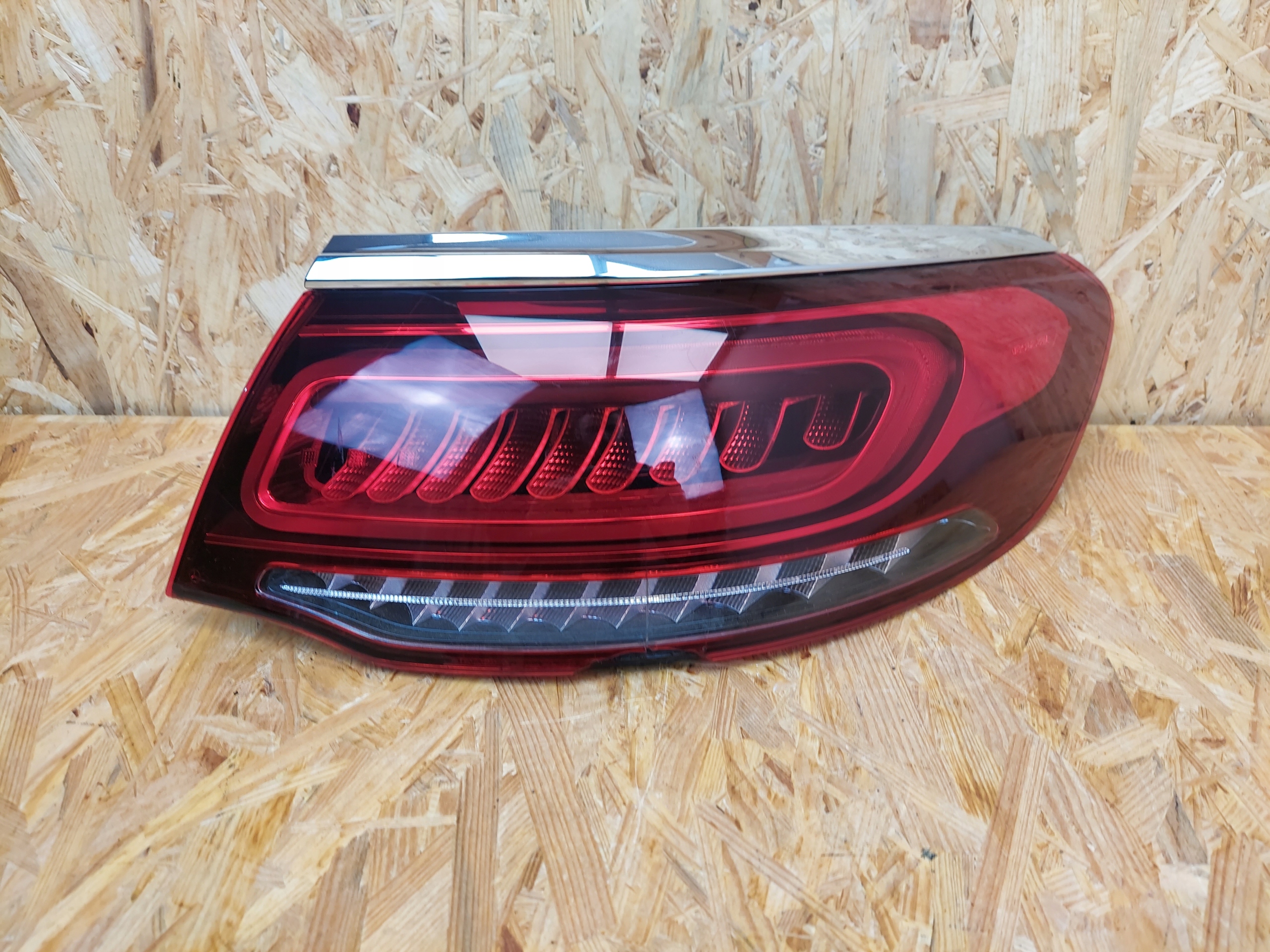 MERCEDES GLC X253 W253 LIFT PRAWA TYLNA LAMPA LED A2539060702 • Cena ...