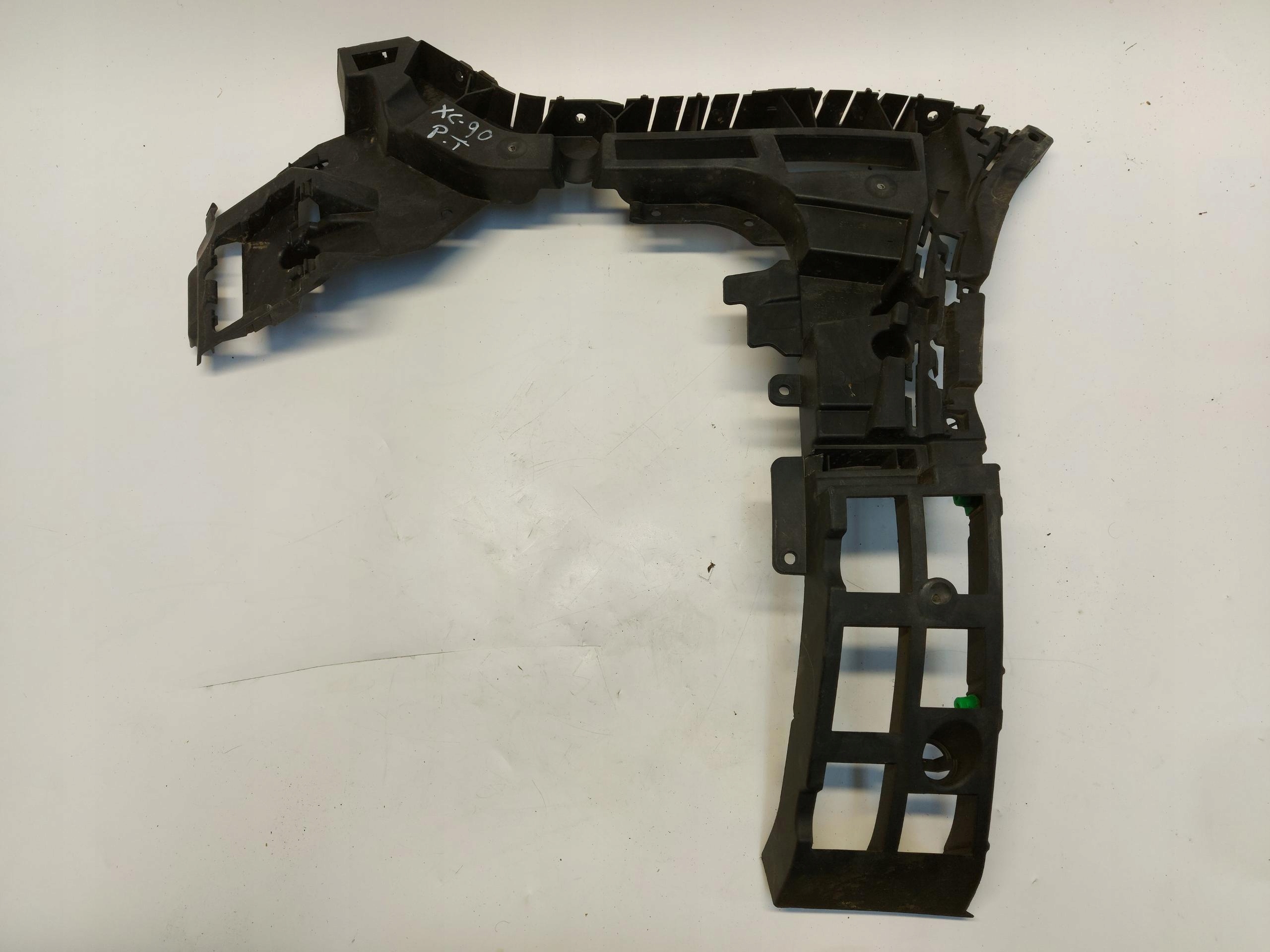 Volvo XC90 II LIFT T8 mocowanie ślizg błotnika prawy tył tylny 31663176 ...