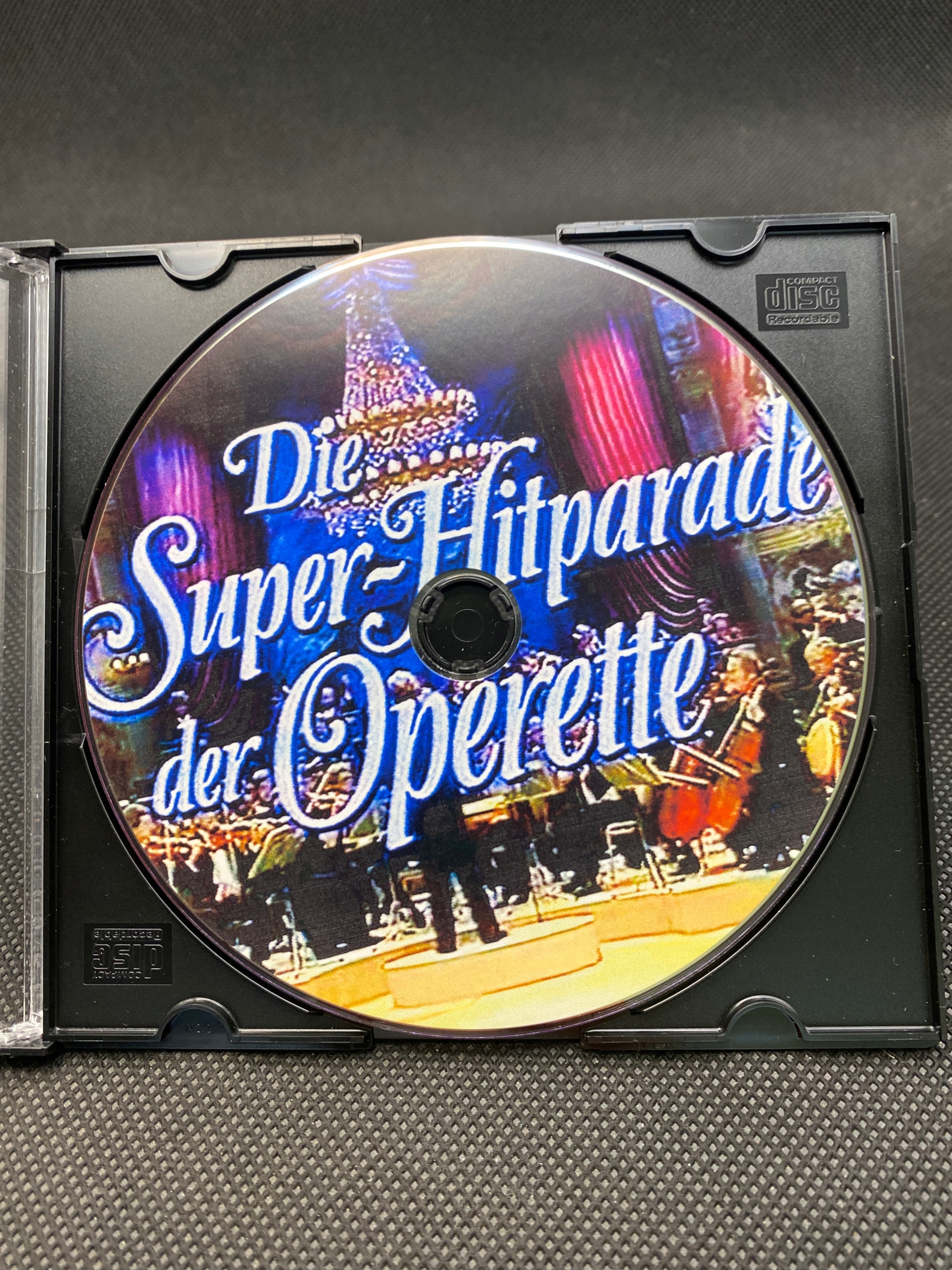 Płyta DVD+R Die Super Hitparade der Operette licytacja BCM od 1 zł ...