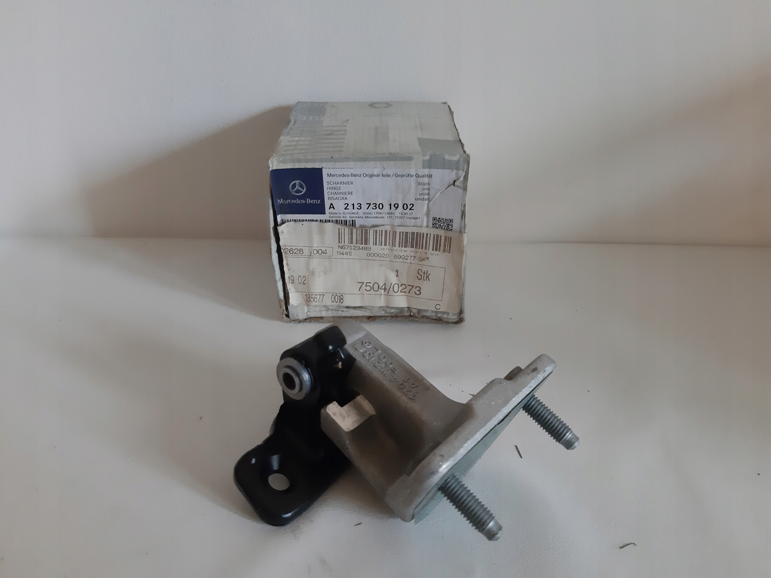 ZAWIAS DRZWI TYŁ LEWY MERCEDES W213 A2137301902 A2137301902 za 199 zł z ...