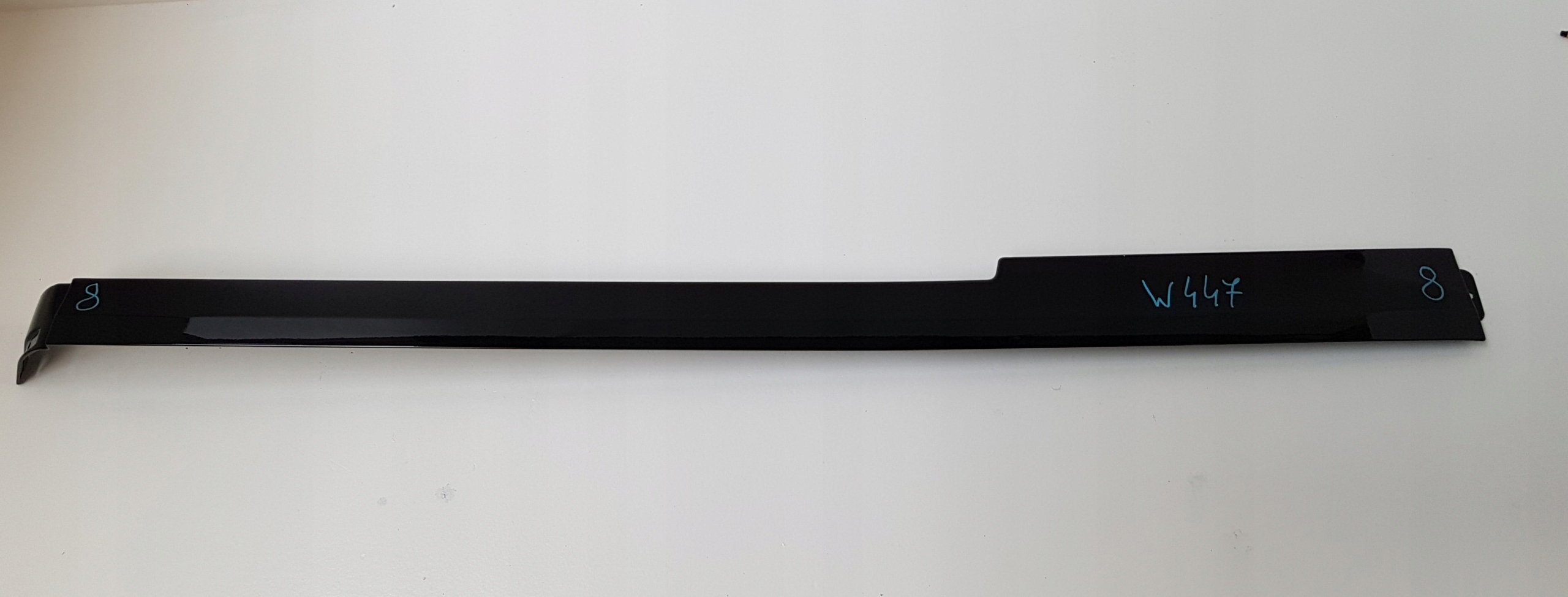 A4476900570 A4476900570 - Mercedes W447 кришка направляючої розсувних ...