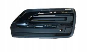 VOLVO XC90 LIFT 2020 20- KRATKA RAMKA GRILL ZDERZAKA PRZÓD PRAWA RH ...