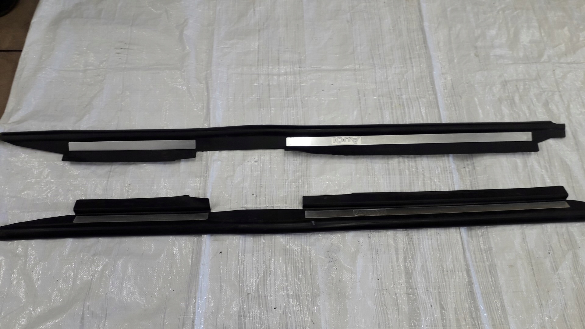 AUDI A4 B5 FL 99-01 LISTWA PRZYKLEJANA NA PRÓG za 199,99 zł z udorpie - Allegro.pl - (13916879050)