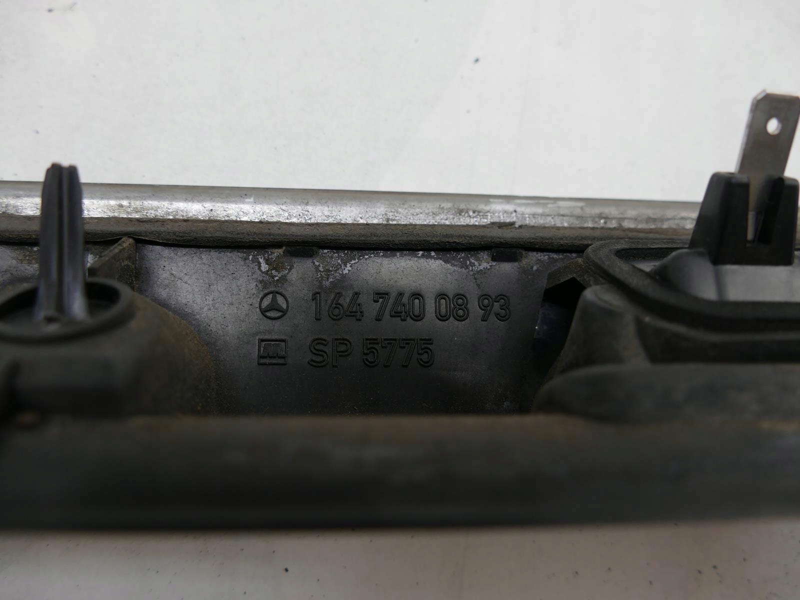 A1647400893 A1647400893 - MERCEDES ML W164 CHROME Blender FLAP LIGHT ...