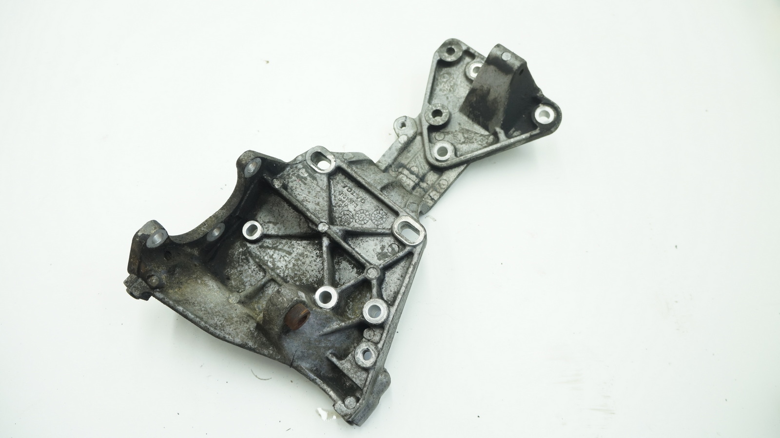 Volvo OE 31316673 łapa podstawa alternatora - porównaj ceny - Allegro.pl