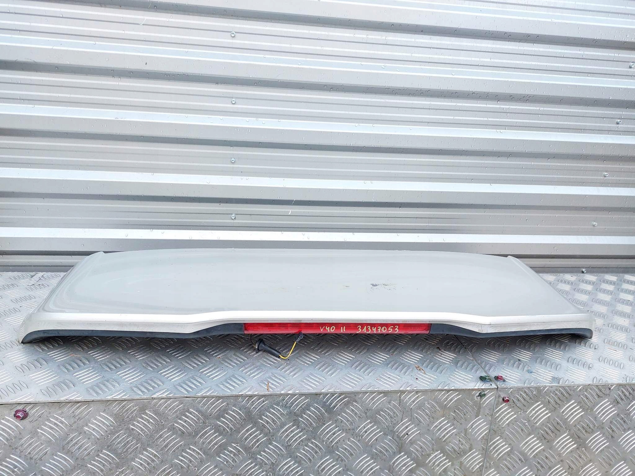 VOLVO V40 II SPOJLER KLAPY LOTKA za 130.00PLN z trawniki - Allegro ...