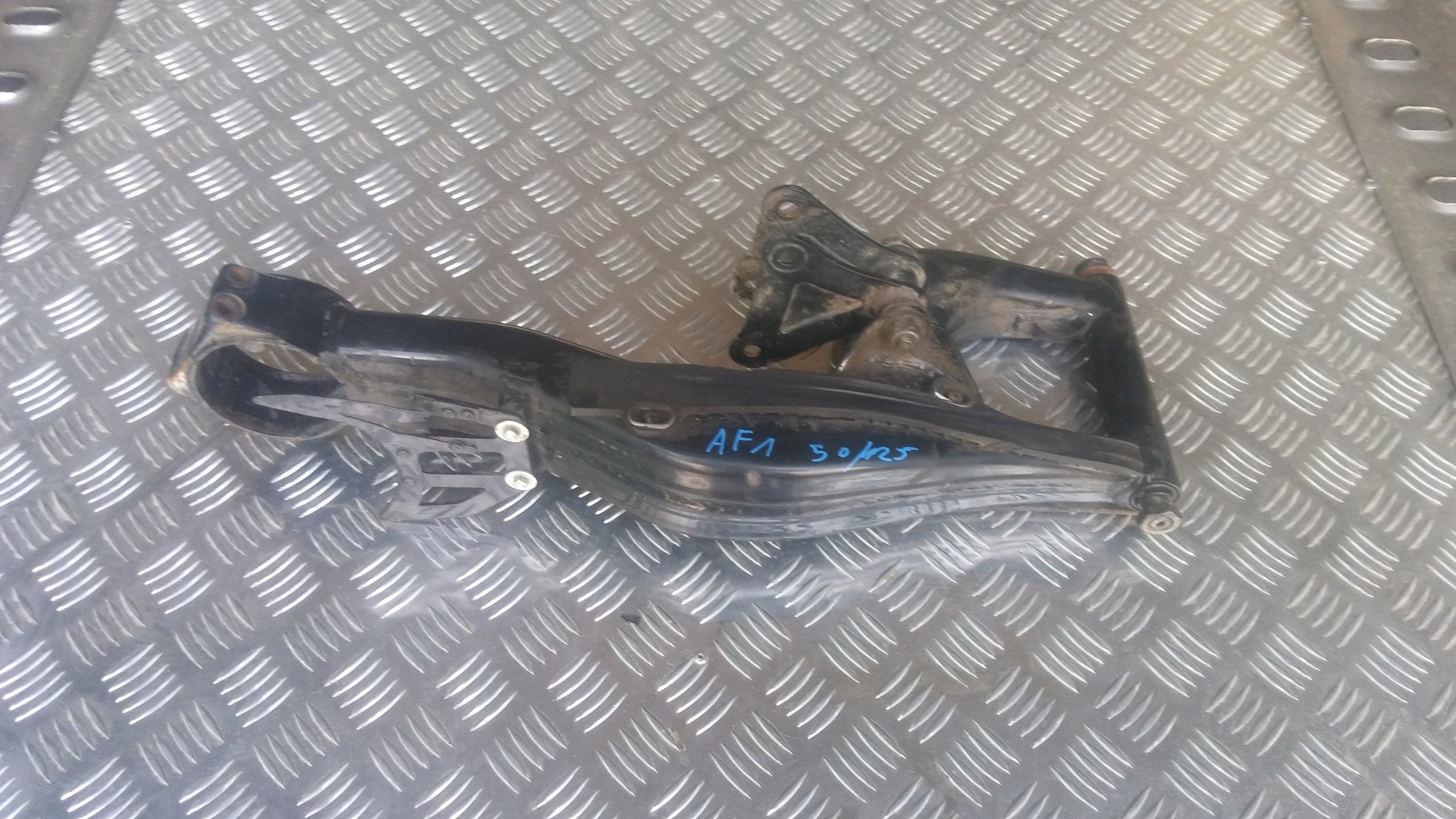 Aprilia Wachacz Silnika w Części motocyklowe - Allegro.pl