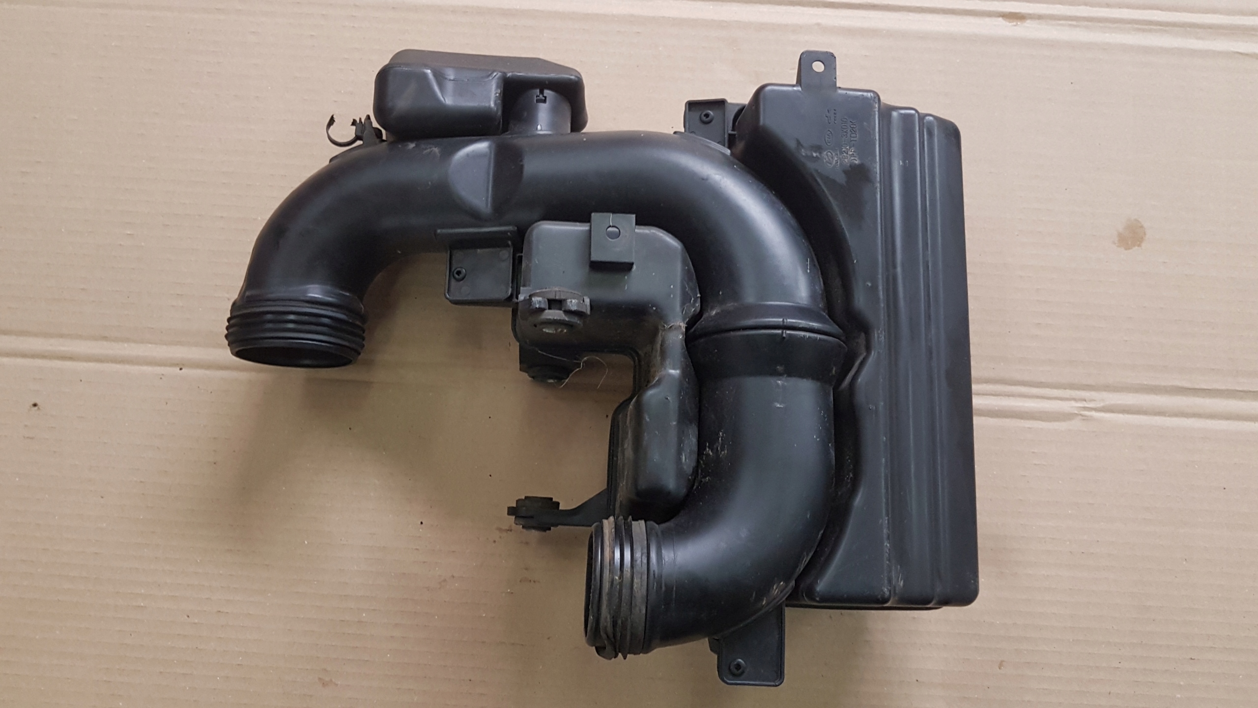 REZONATOR POWIETRZA 1.4 , 1.6 BENZ HYUNDAI I30, CEED II 11-17 28210-3X010 za 549.00PLN z ...