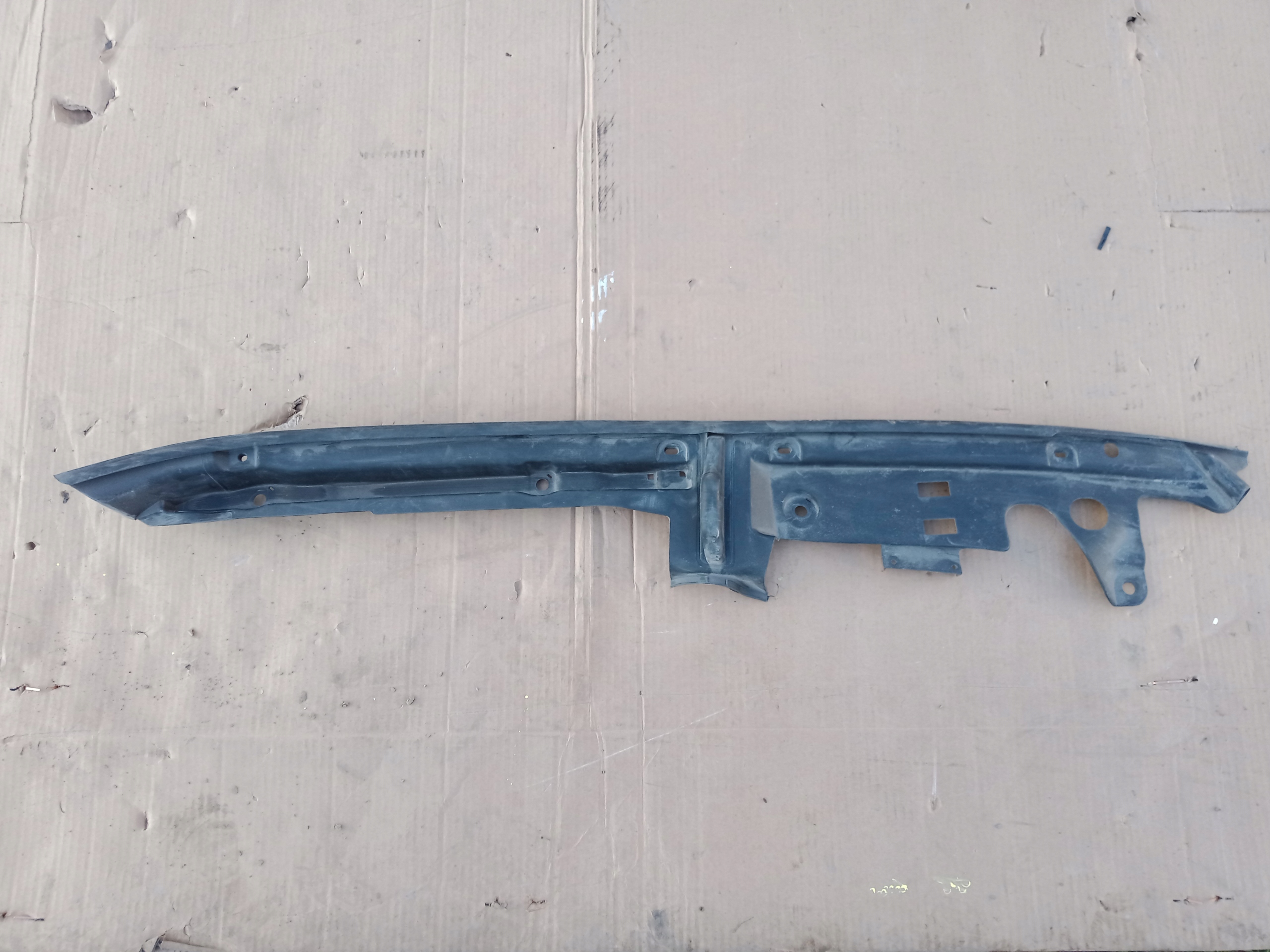 BMW osłona komory silnika lewa G30 G31 51767349605 za 100 zł z Ropczyce ...