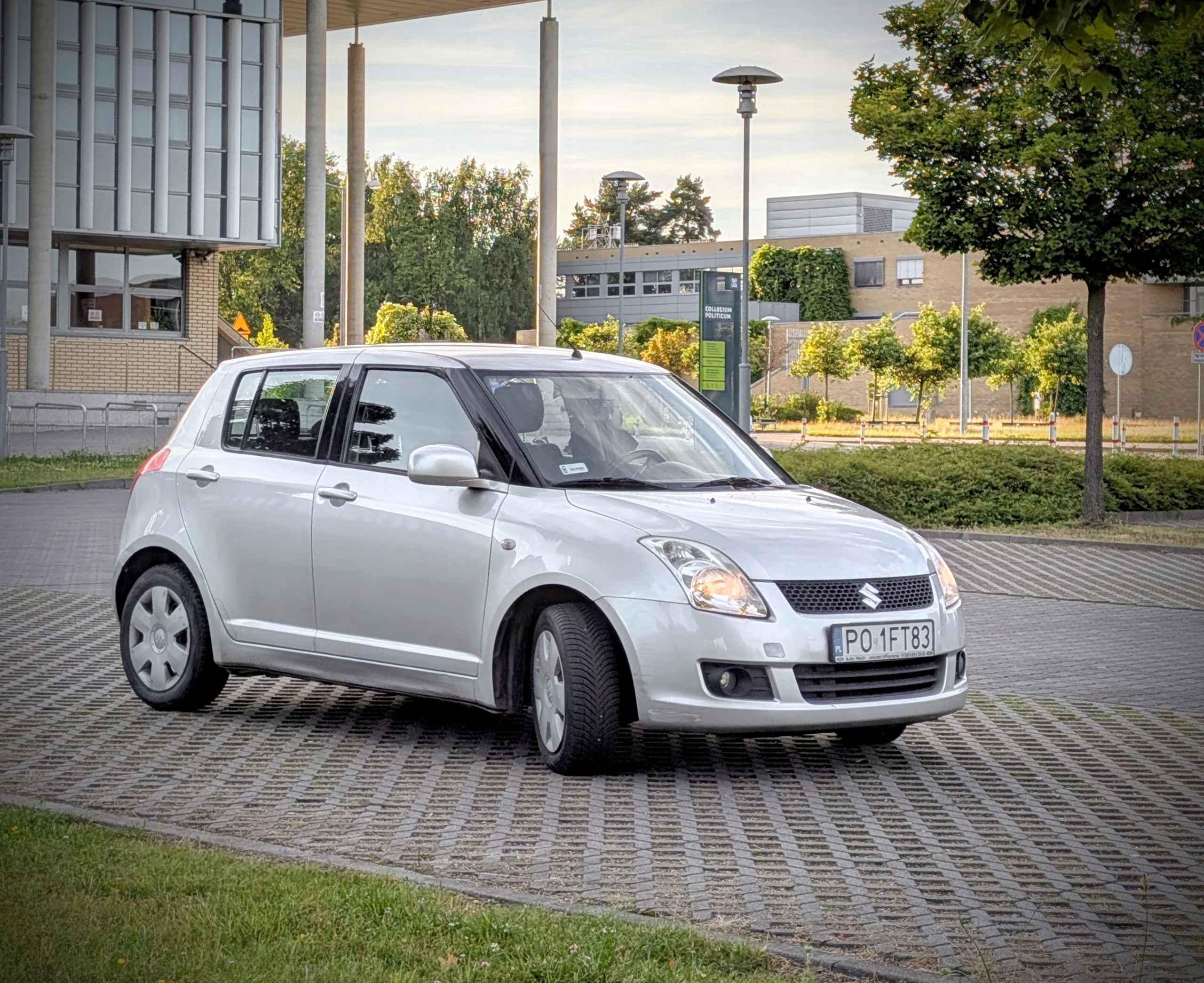 Suzuki Swift IV 2008 Benzyna 90 KM - Allegro