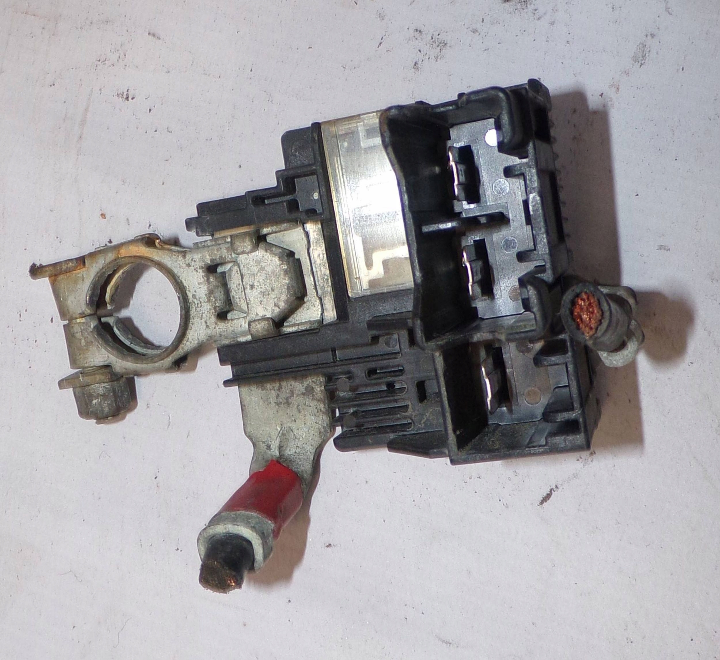 BEZPIECZNIK KLEMA PLUSOWA AKUMULATORA TOYOTA YARIS II za 50.00PLN z Brzeźno - Allegro ...