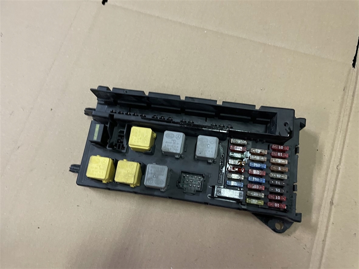 MODUŁ STEROWNIK SKRZYNKA BEZPIECZNIKÓW 13-17R MERCEDES SPRINTER 906 LIFT MODUŁ STEROWNIK ...