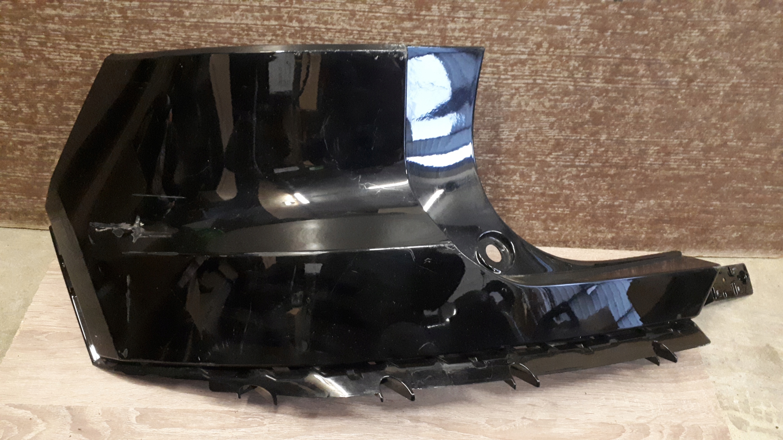 Volvo XC40 18- narożnik zderzaka tylnego Lewy 31449336 za 100.00PLN z ...