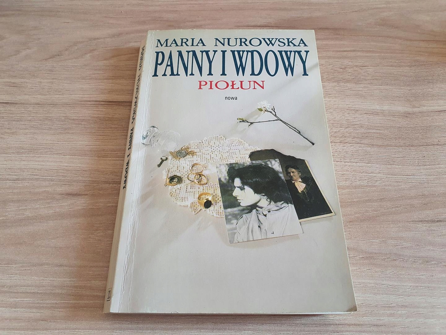 PANNY I WDOWY PIOŁUN MARIA NUROWSKA Literatura piękna(13221295499 ...