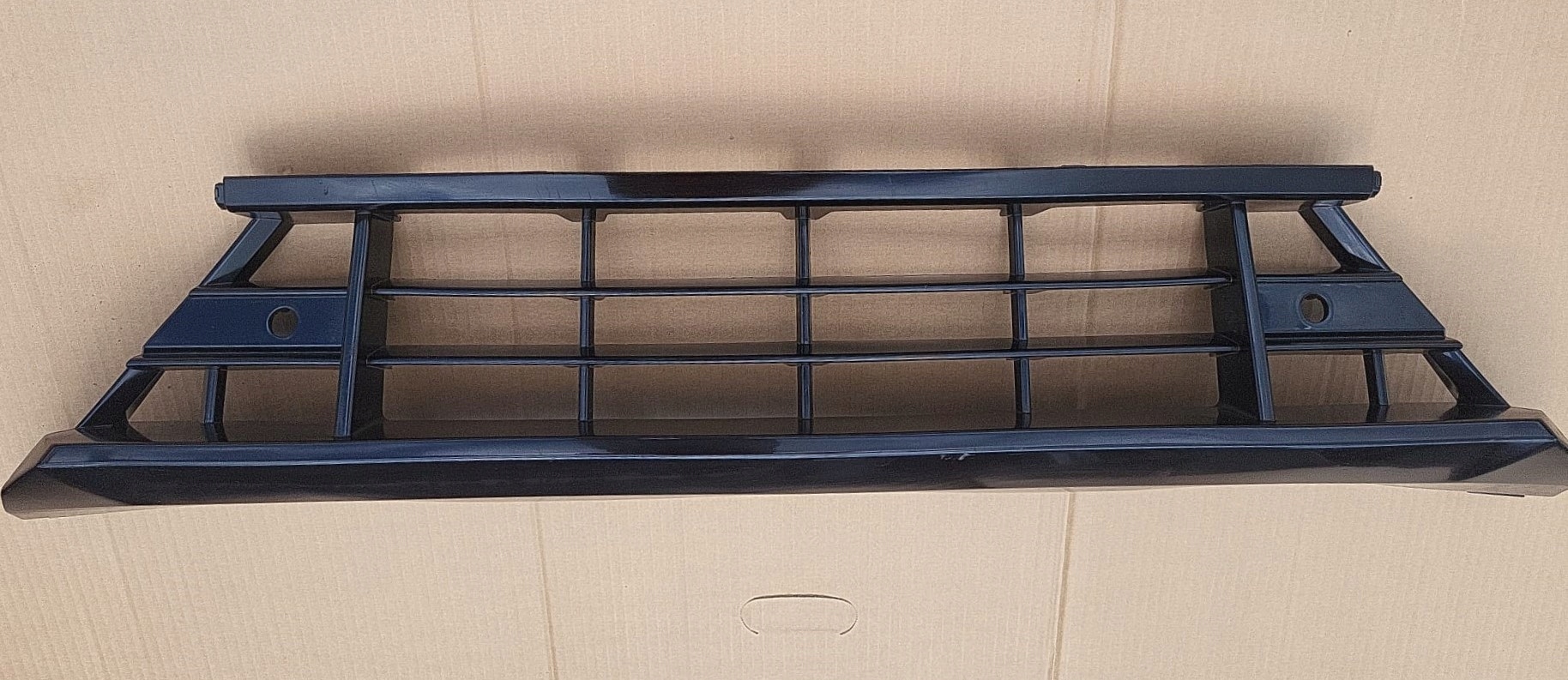 VOLVO XC60 II LIFT R ATRAPA KRATKA 646680185844 za z Siechnice ...