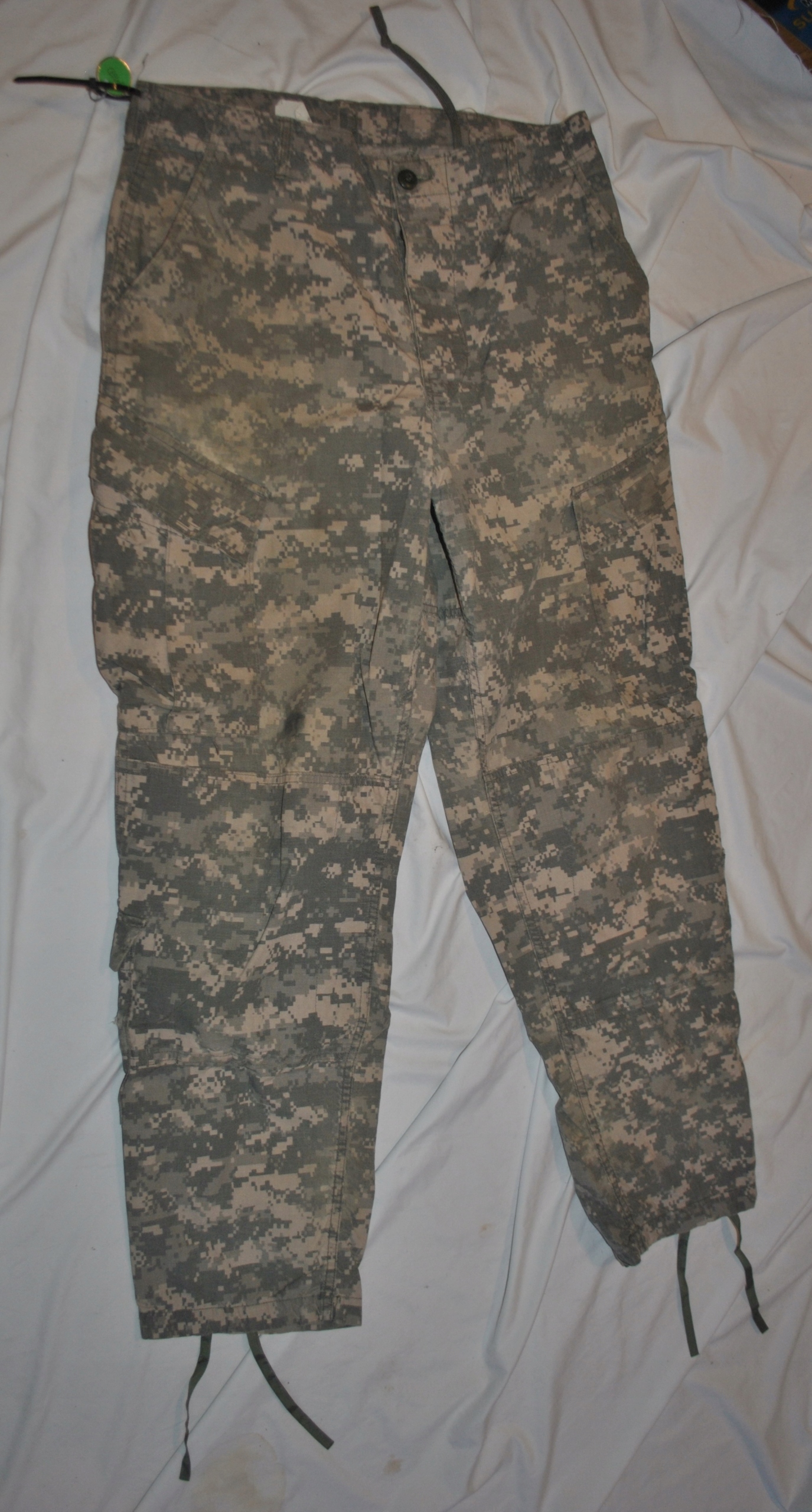 Spodnie wojskowe ACU UPC MEDIUM REGULAR MR US ARMY niepalne 65/25/10 ...