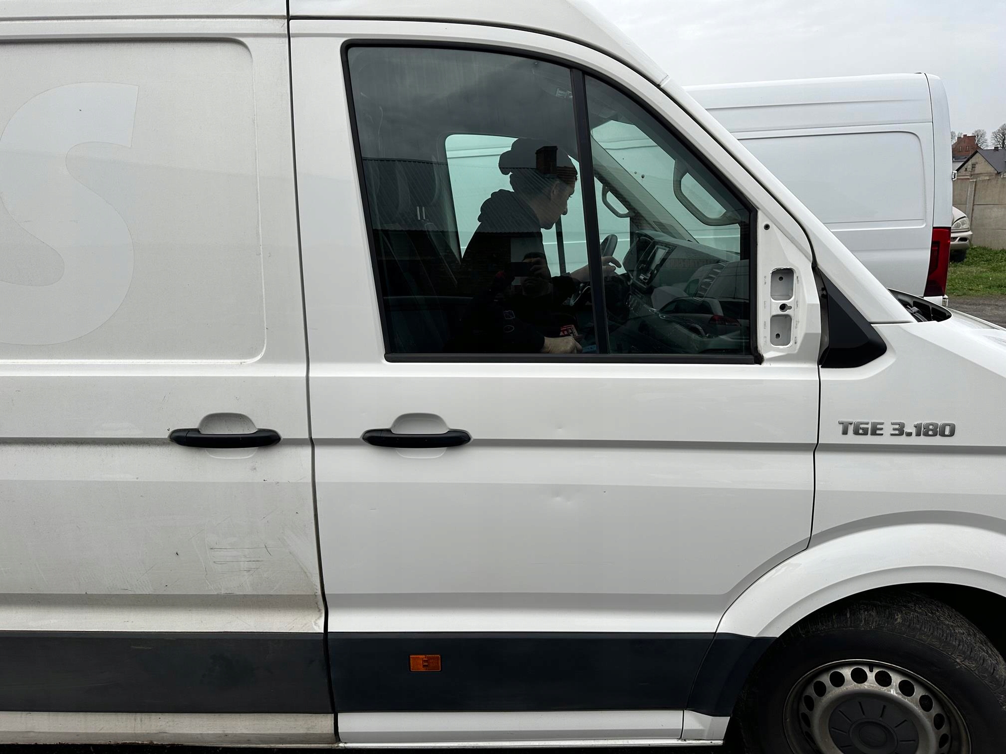 DRZWI PRZOD PRZEDNIE PRAWE VW CRAFTER II 2 7C 7C0 MAN TGE KOMPLETNE za ...