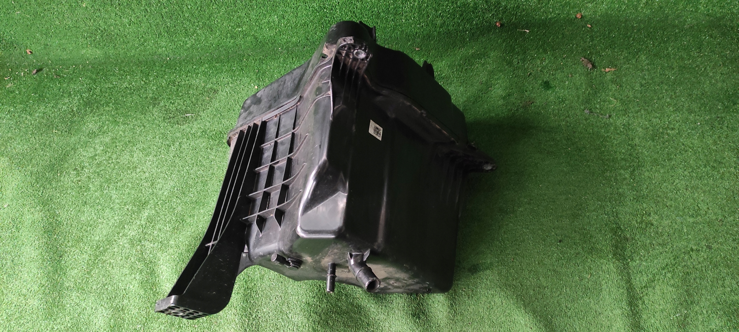 MERCEDES SPRINTER 907 910 Zbiornik AdBlue 9104702401 MERCEDES SPRINTER ...