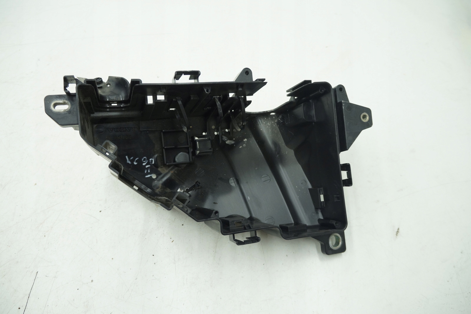 Obudowa skrzynki bezpieczników Volvo OE 31398000 • Cena, Opinie - Allegro