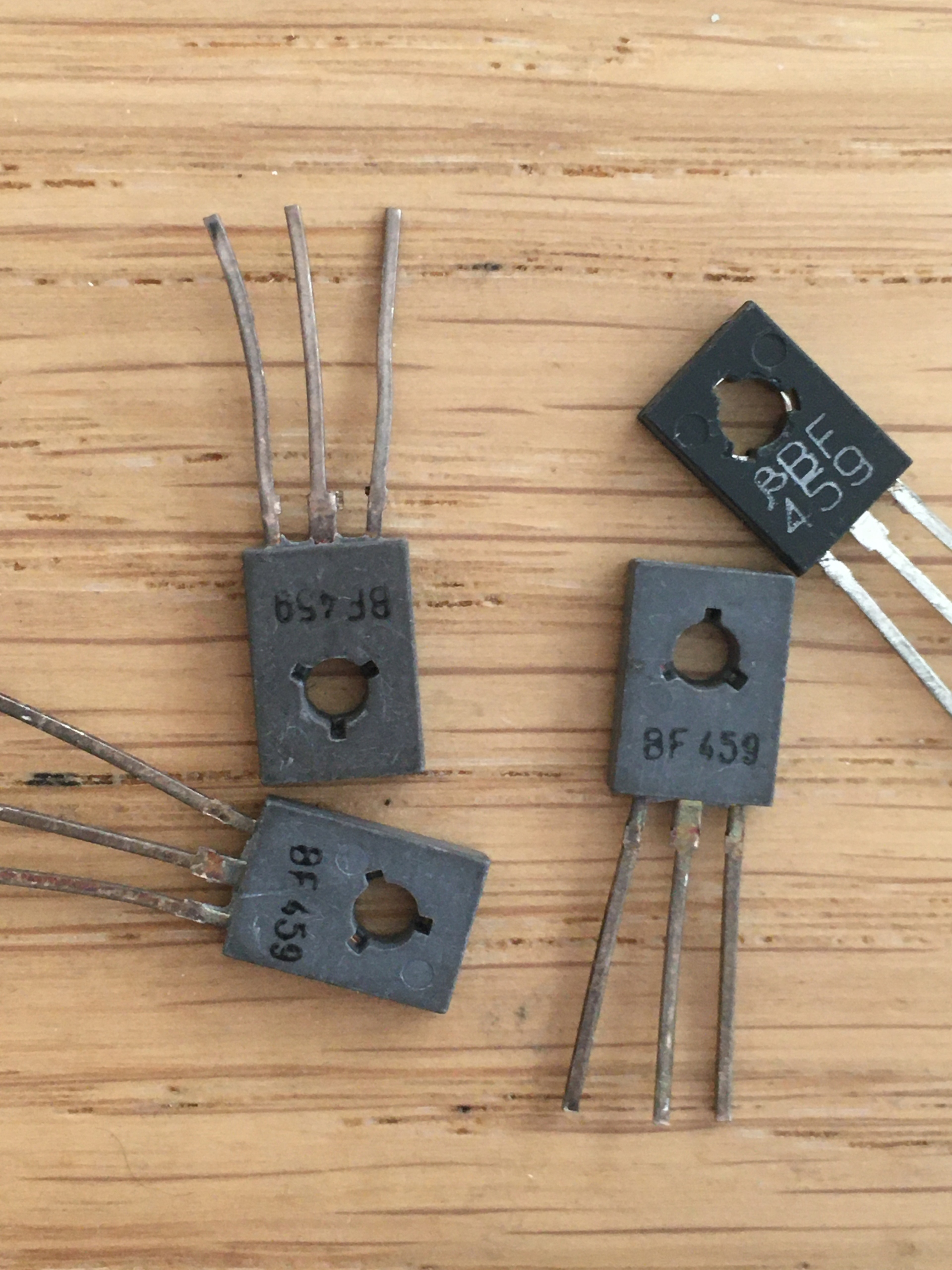 Tranzystor Bf 459 w Tranzystory - Części elektroniczne - Elektronika ...