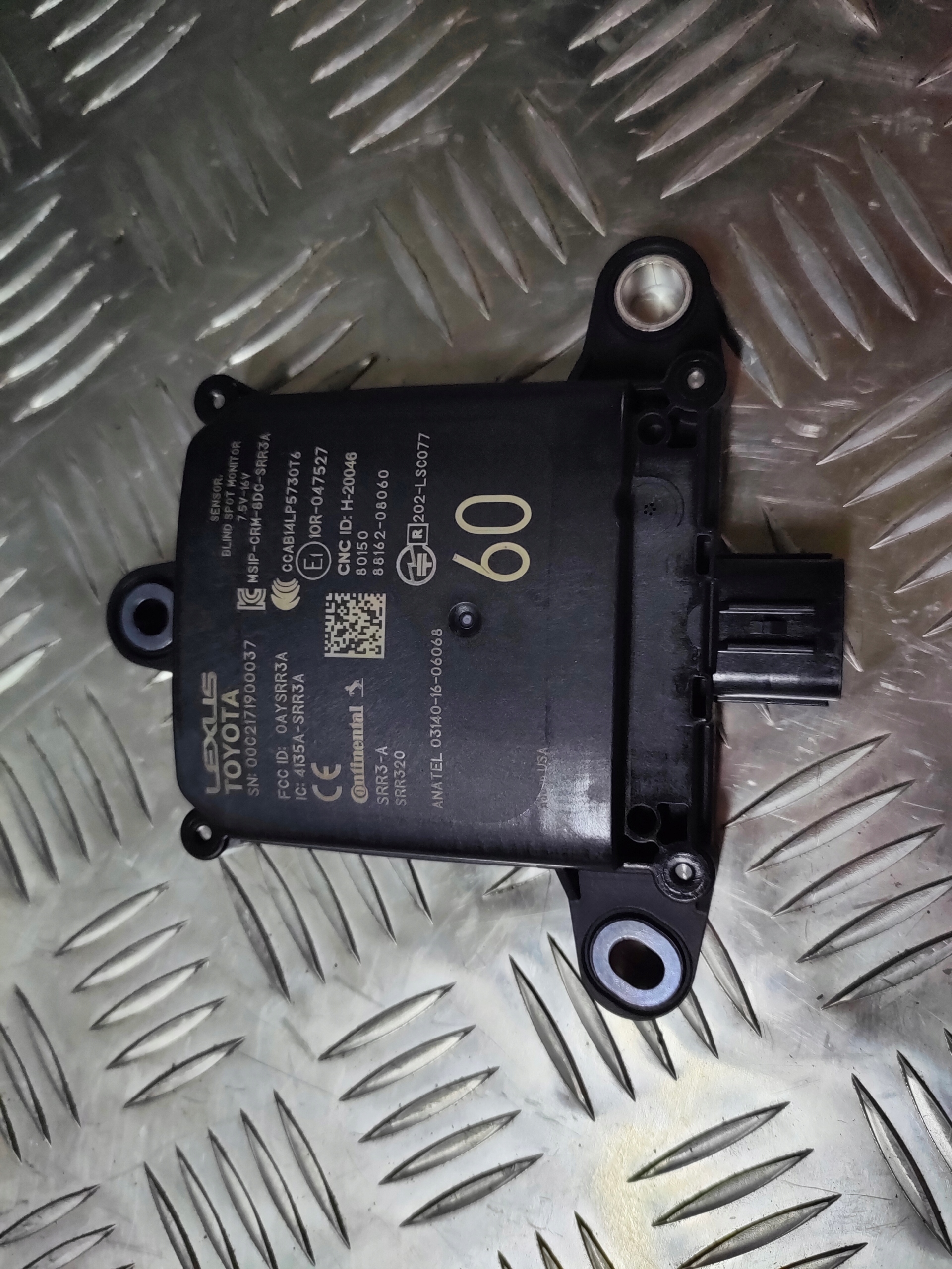 Toyota Sienna Mocowanie Radaru - Niska cena na Allegro