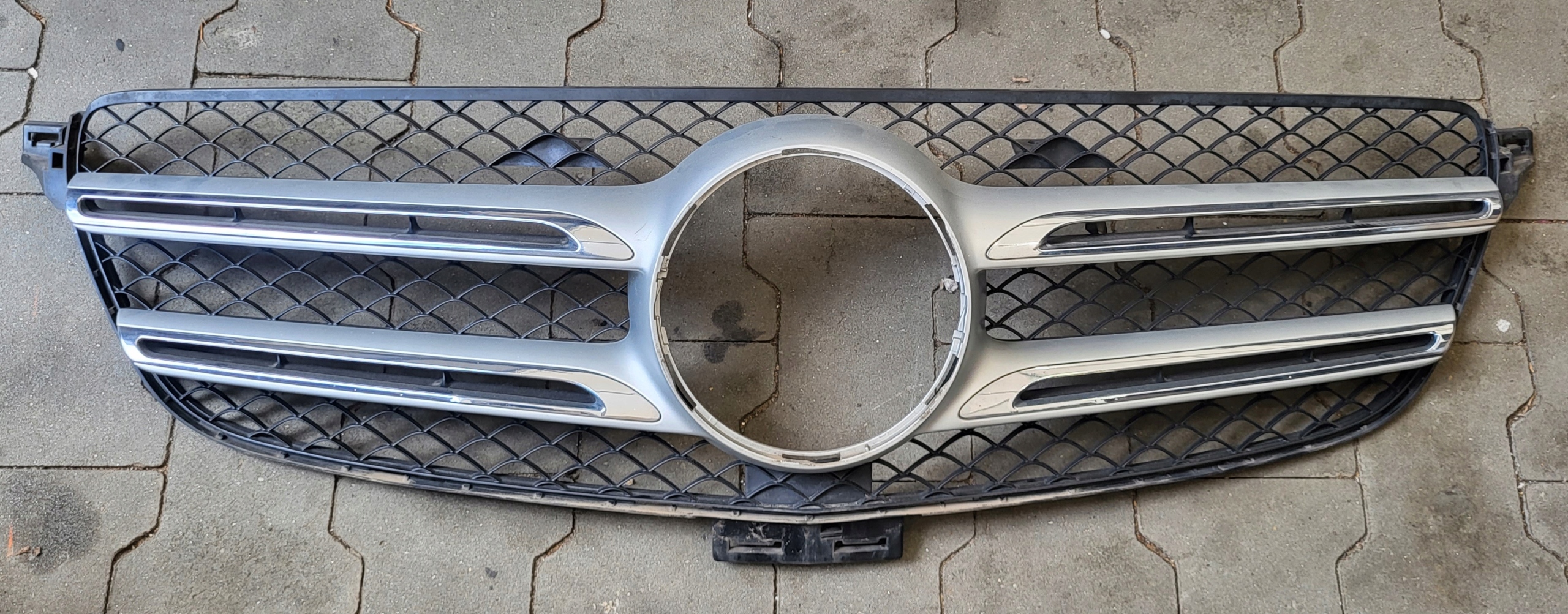 MERCEDES GLE W166 GRILL ATRAPA ZDERZAKA A1668880260 A1668880260 za 750 ...