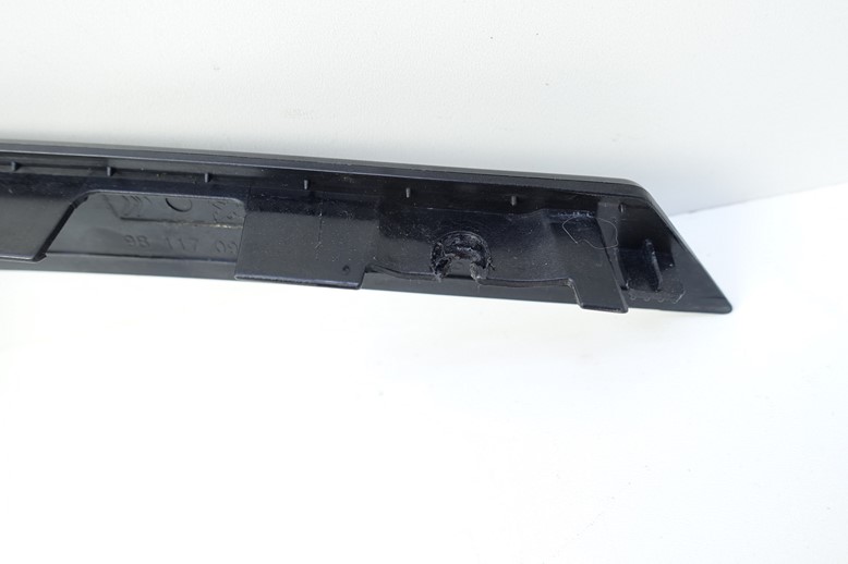 LISTWA SŁUPKA DRZWI LEWA TYŁ PEUGEOT 3008 II 9811709980 LISTWA SŁUPKA ...