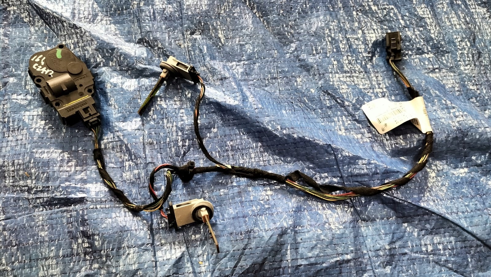 SILNICZEK WIĄZKA CZUJNIK TEMPERATURY NAGRZEWNICY MERCEDES ML W164 GL ...