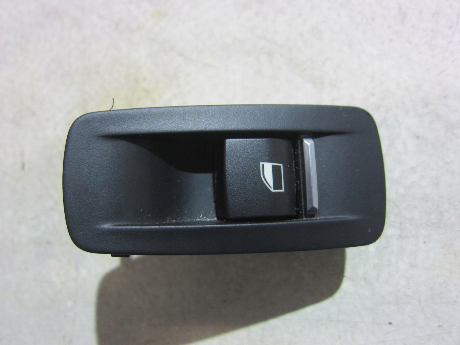 BMW F10 F11 F07 F12 F06 PRZEŁĄCZNIK SZYB PRZYCISK 61319241949 9163527 ...