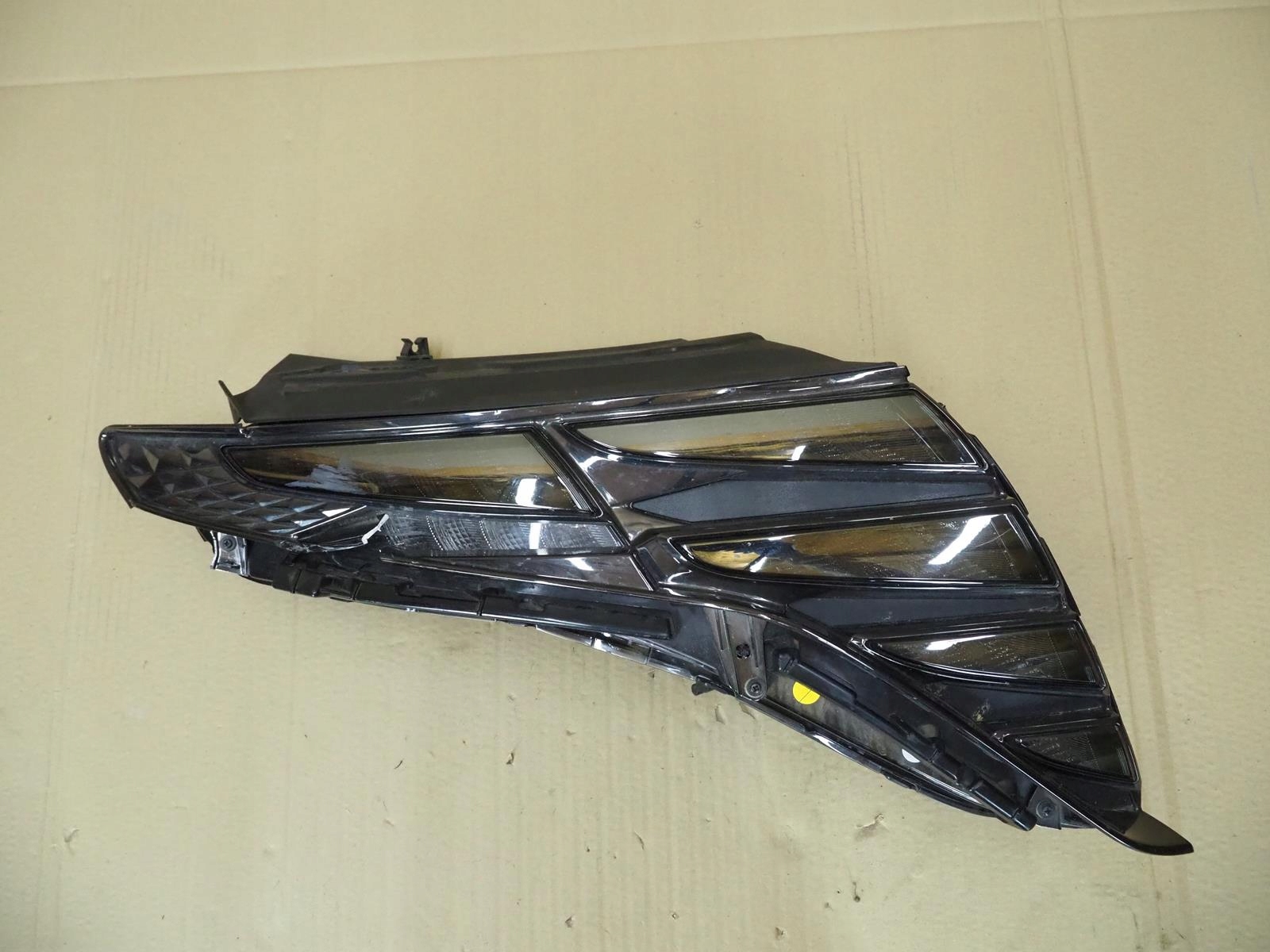 HYUNDAI TUCSON IV 4 LAMPA PRZÓD LED PRAWA 92208N7100 - porównaj ceny ...