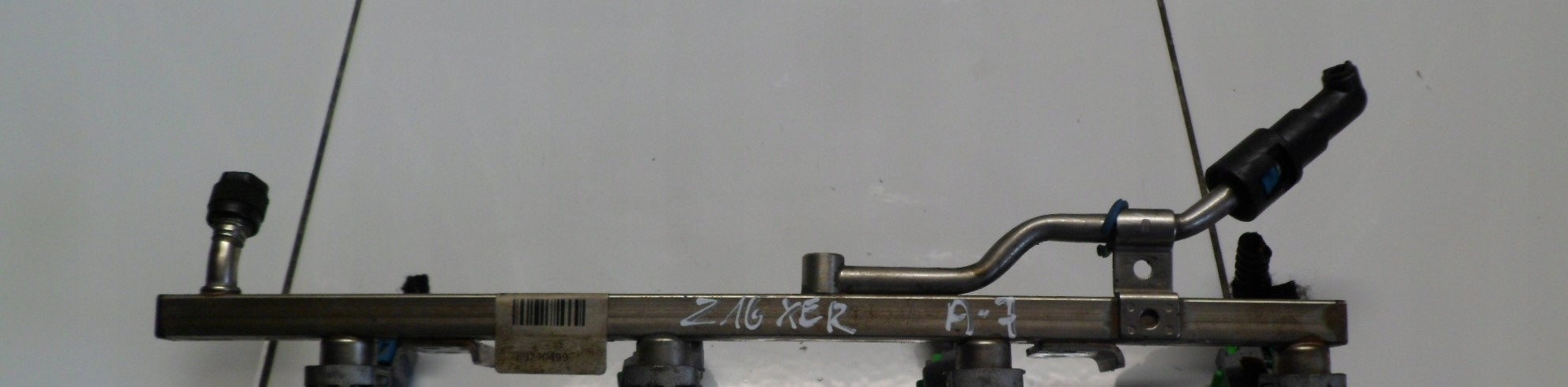 OPEL ASTRA III H 1.6 16V Z16XER LISTWA WTRYSKOWA 55559375 55559375 za ...