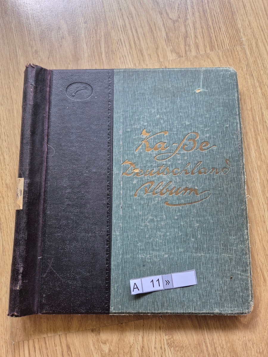 ALBUM ZE ZNACZKAMI - A011 • Cena, Opinie • Zestawy i zbiory 17748247503 • Allegro