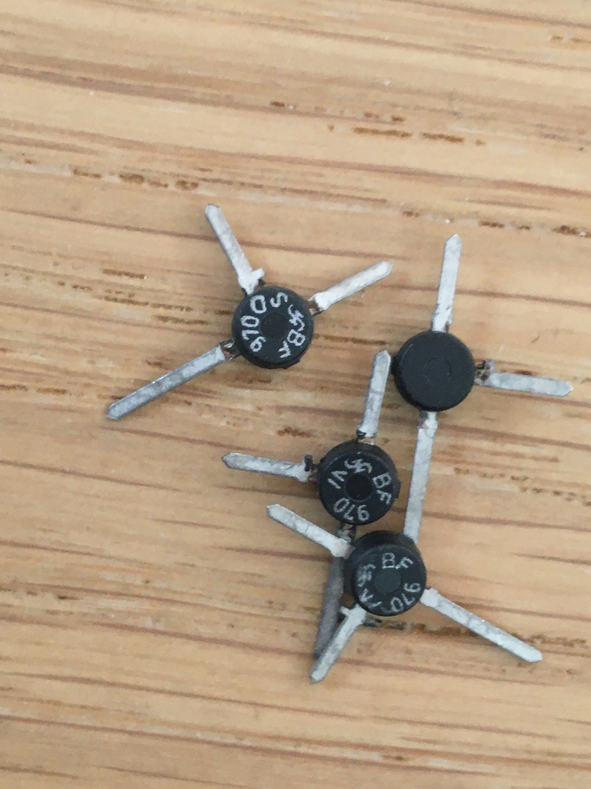 Tranzystor pnp BF970; 1GHz - porównaj ceny - Allegro.pl