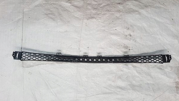 MERCEDES W206 KRATKA ZDERZAKA A2068852101 za 199.00PLN z KONINKO ...