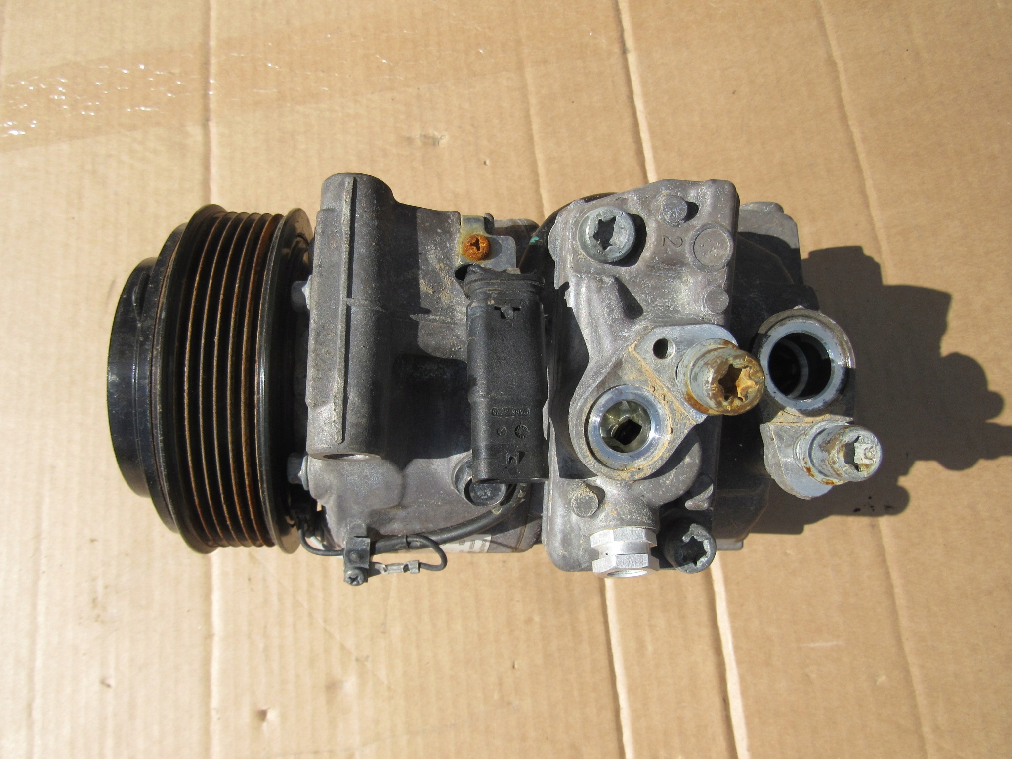 MERCEDES C W205 SPRĘŻARKA KLIMATYZACJI A0008304400 0008304400 za 700 zł ...