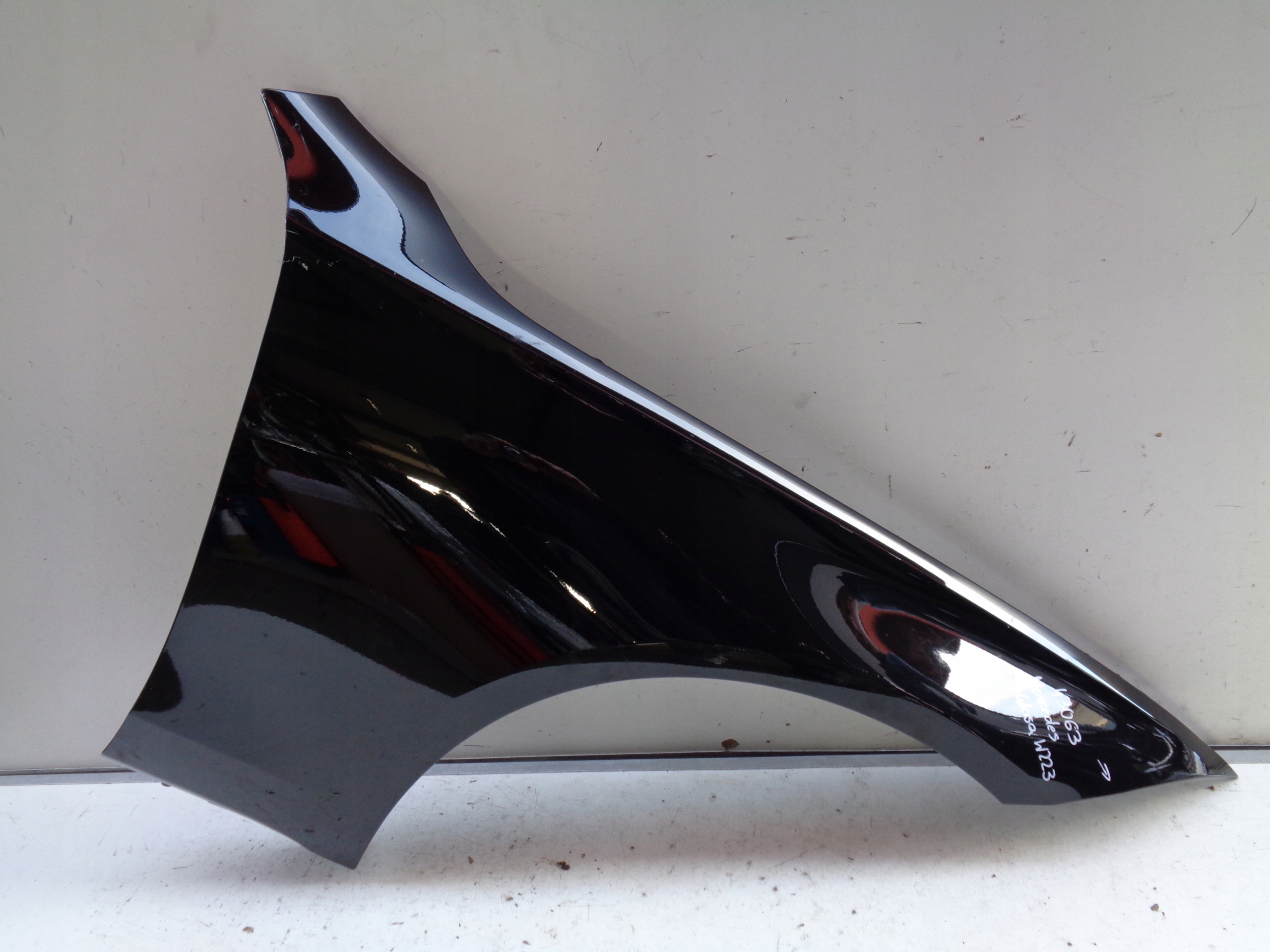 BŁOTNIK PRAWY PRZEDNI MERCEDES S-KLASA W223 20- NR 43063 za 1200.00PLN ...