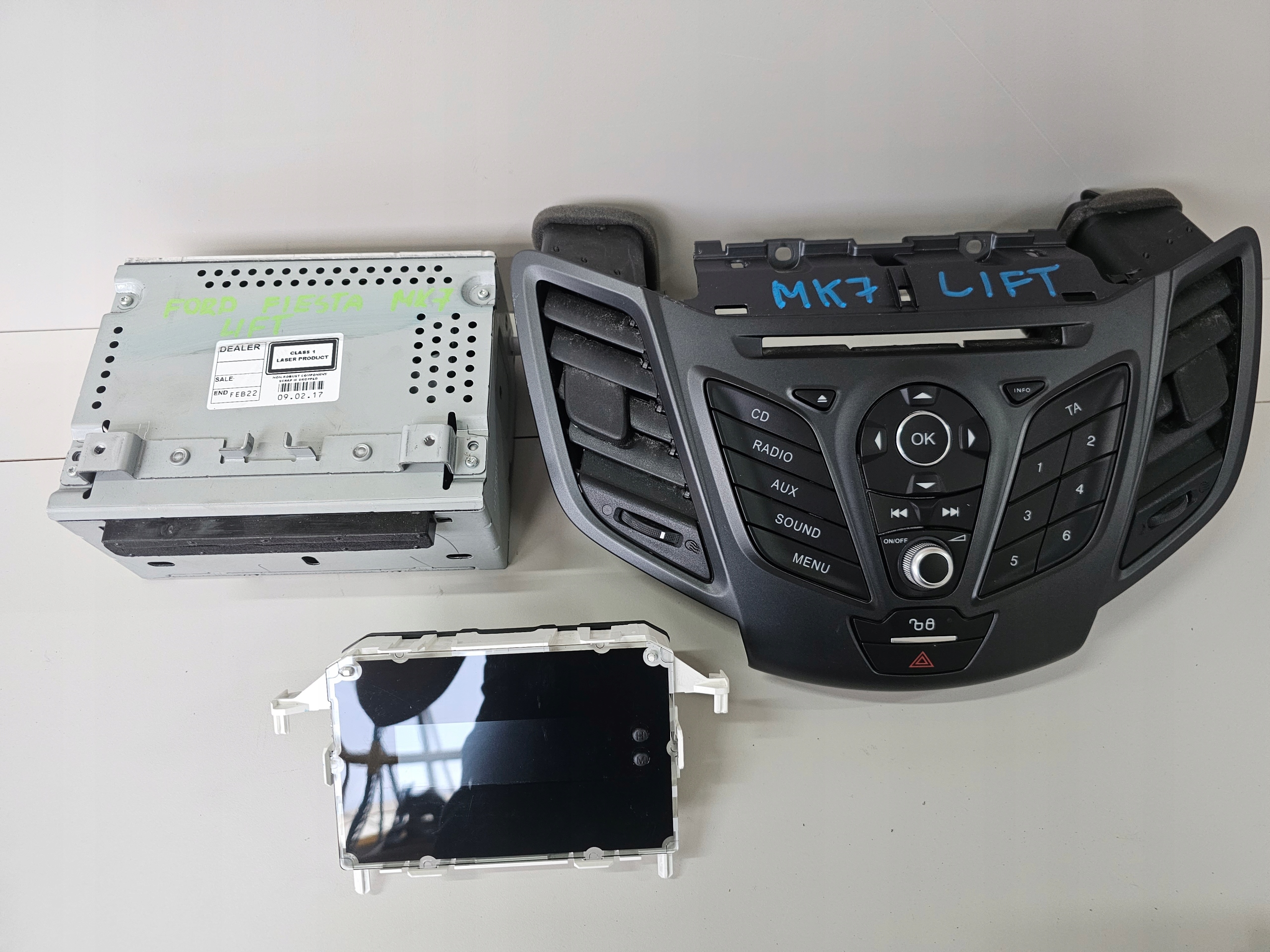 Ekran wyświetlacz radio panel Fiesta Mk7 lift AM5T18C815DT ...