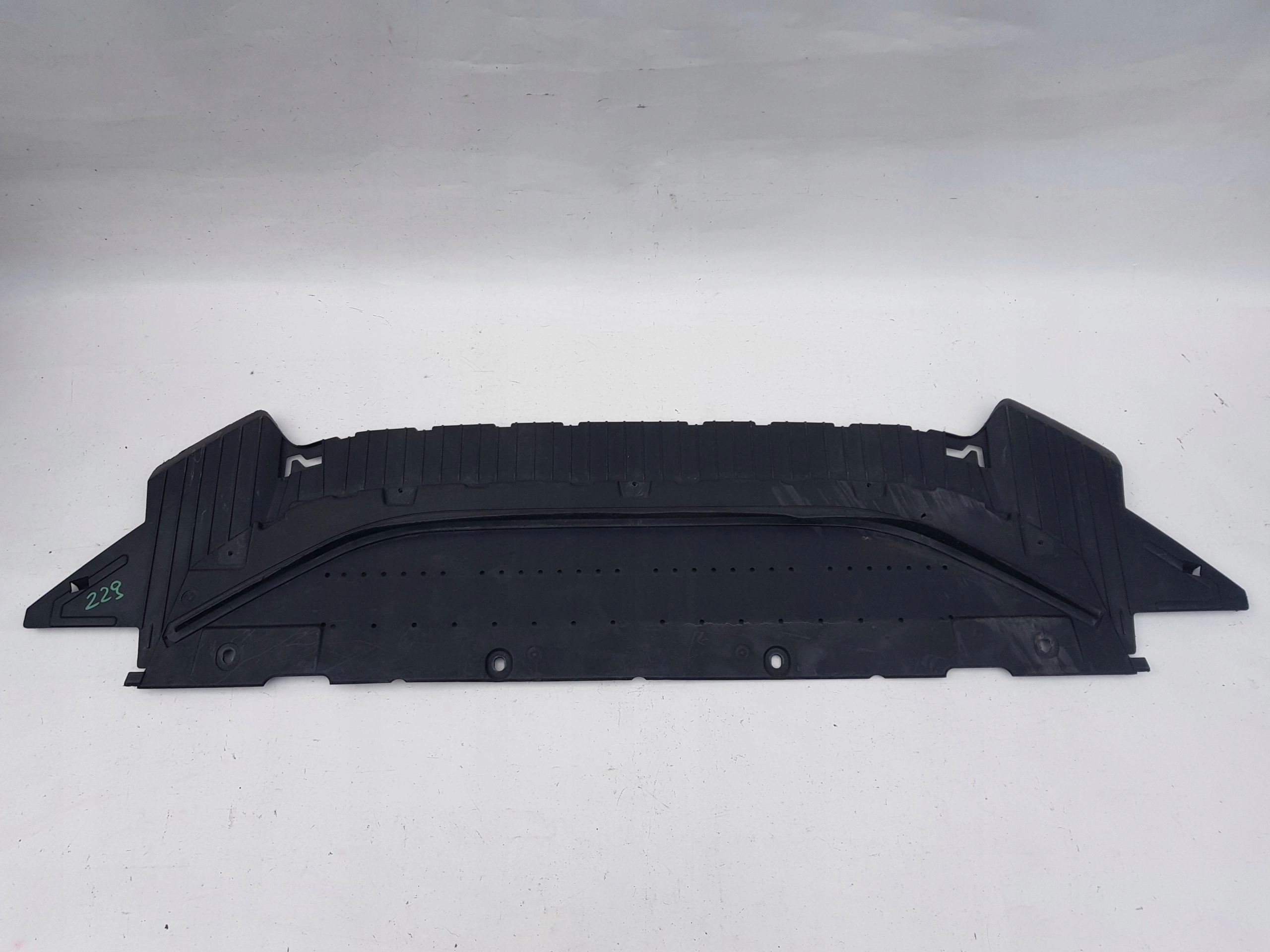 AUDI A6 C7 LIFT OSŁONA POD ZDERZAK 4G0807611F 4G0807611F za 200 zł z ...