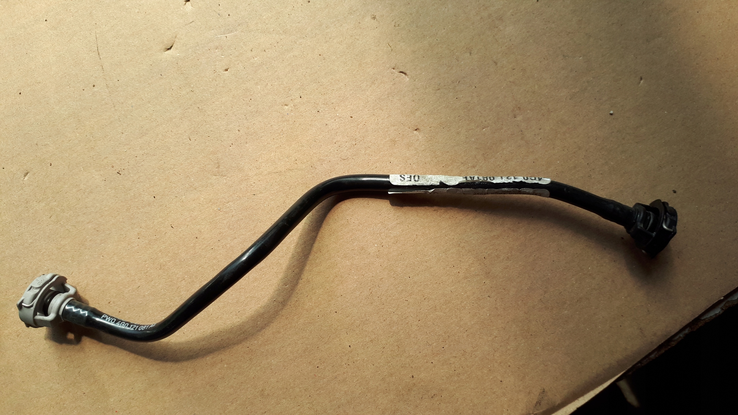 Audi OE 4G0121081AE przewód odpowietrzający zbiorniczek za 150.00PLN z ...