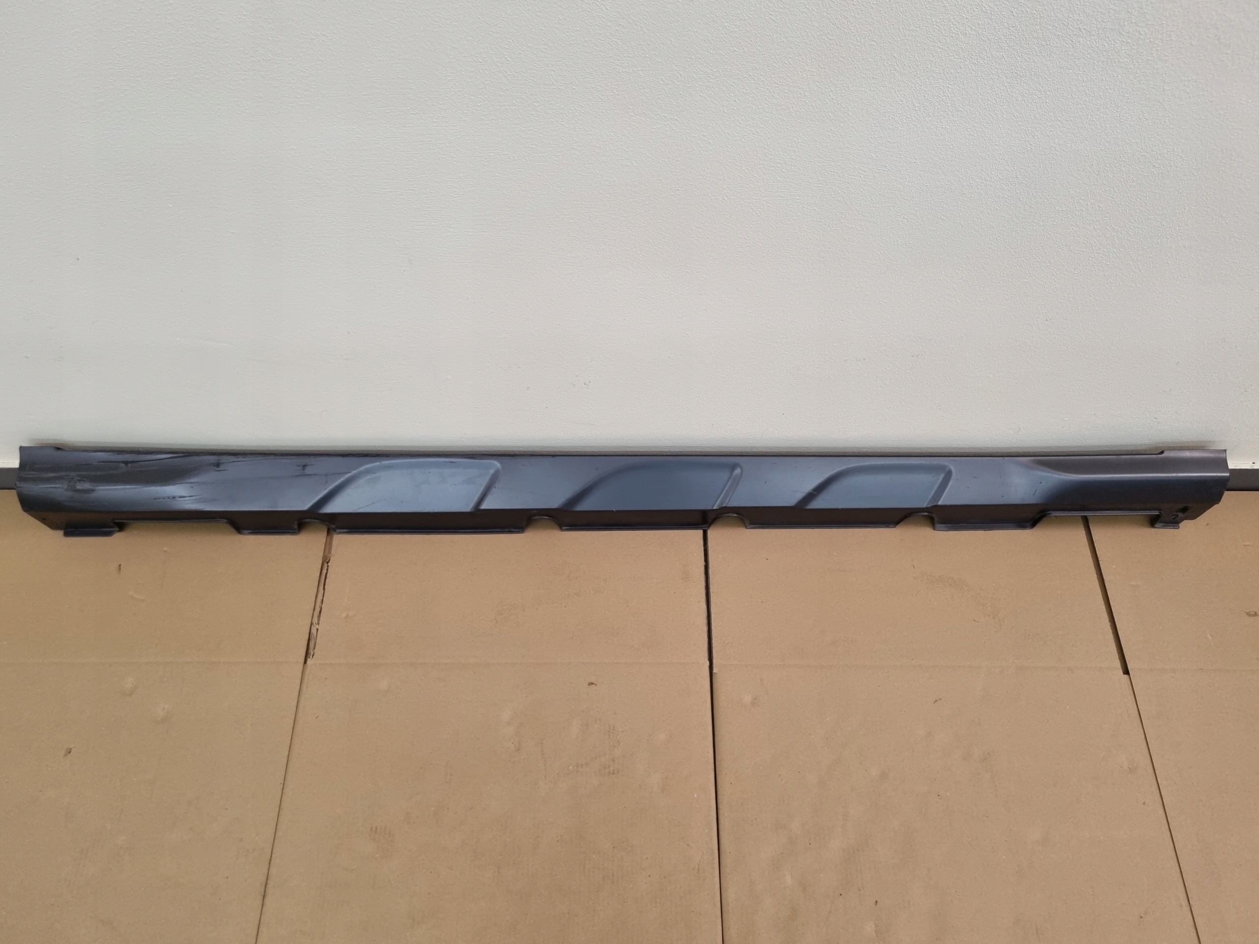 HYUNDAI KONA 17- LISTWA PROGOWA PRAWA 87752-J9500 za 90.00PLN z ...