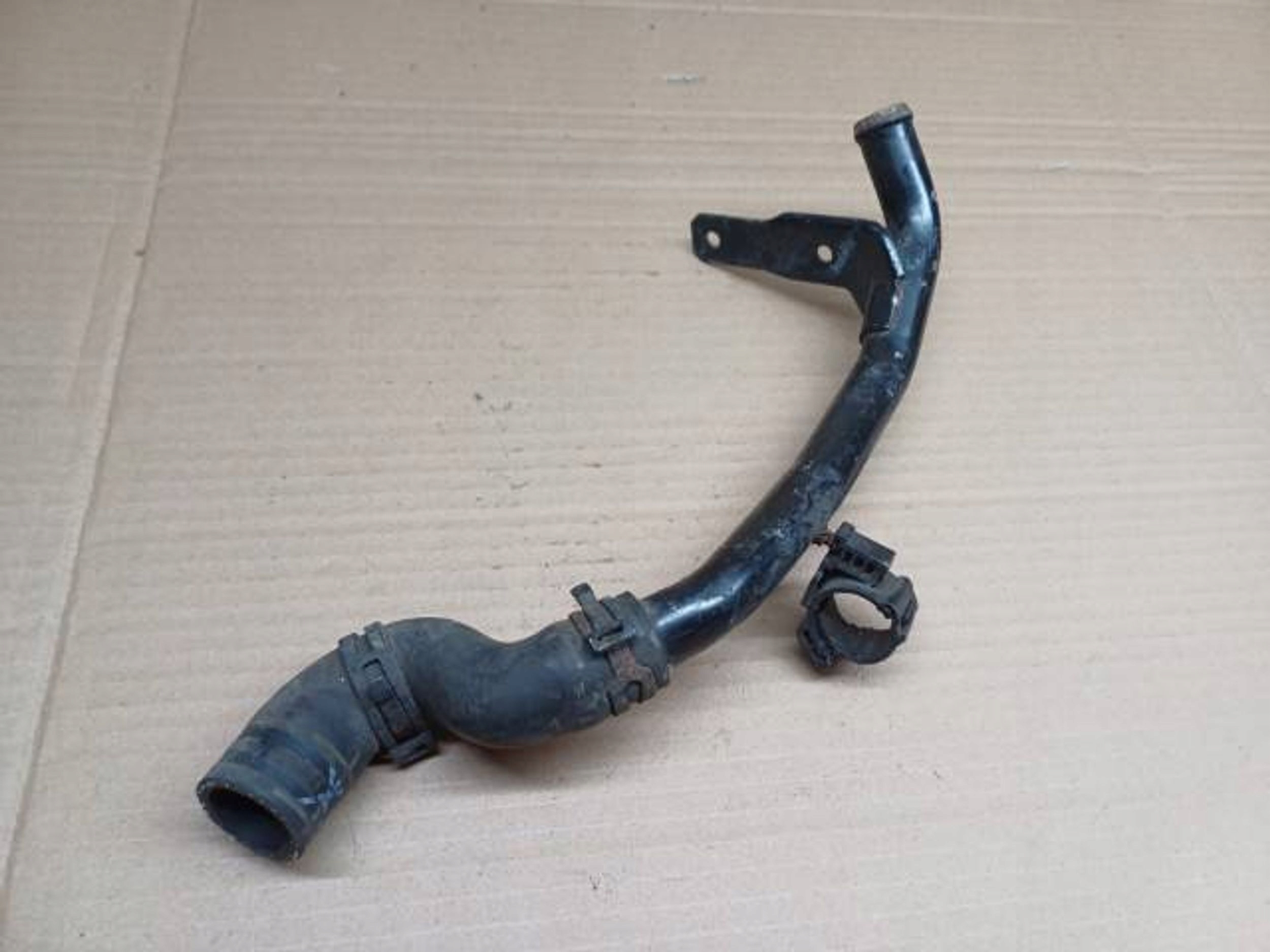 GOLF VI 1.6 TDI WAZ RURA PRZEWÓD WODNY 03L122157K za 45.00PLN z ...