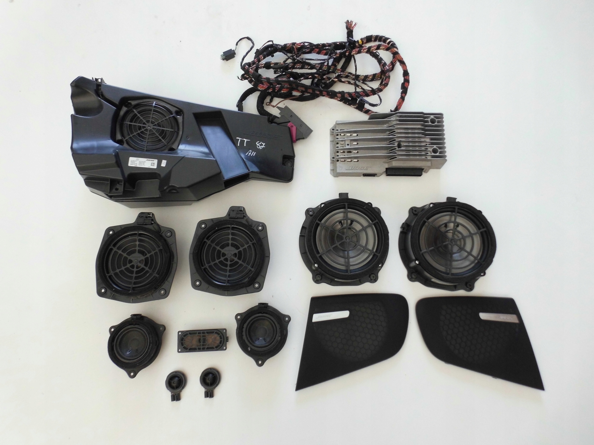 WZMACNIACZ WIĄZKA GŁOŚNIKI KRATKI BOSE AUDI TT 8J 8J8035382A 8J0035223D 8H0035411B 4L0035415B 8J ...