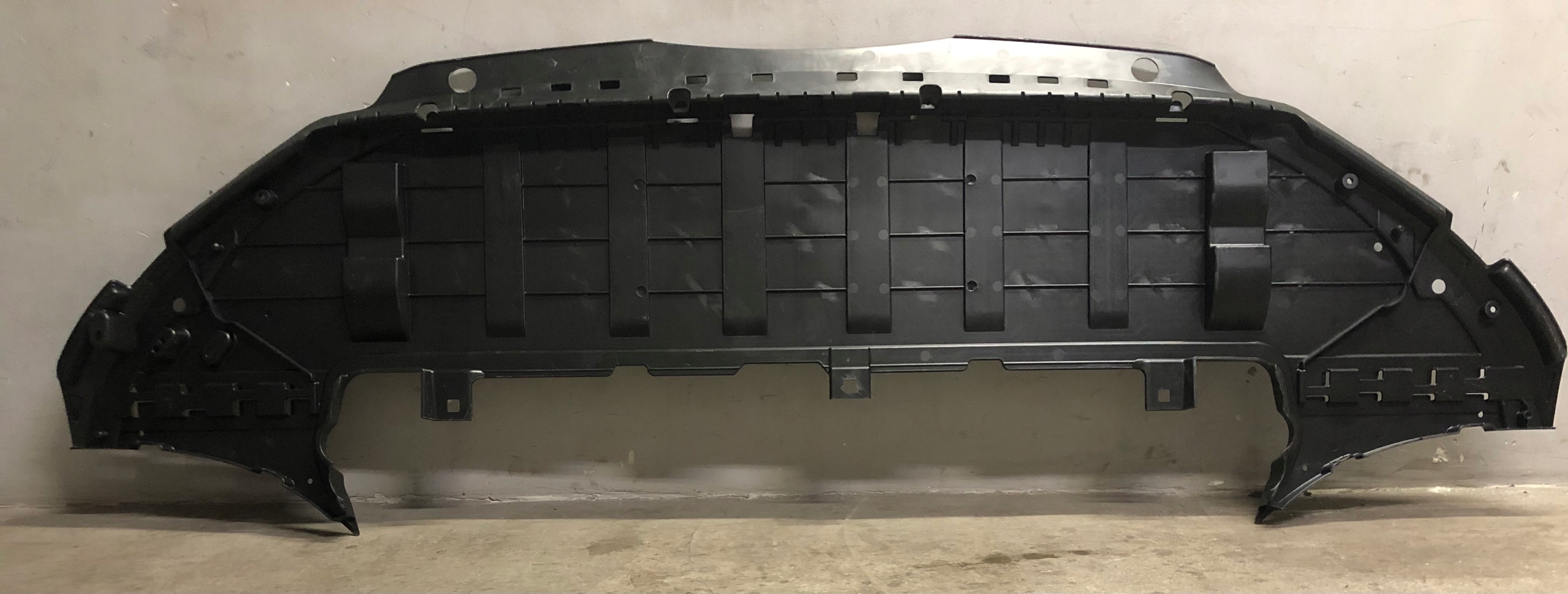 Volvo s90 Volvo v90 osłona płyta zderzaka nowa za 450.00PLN z ...