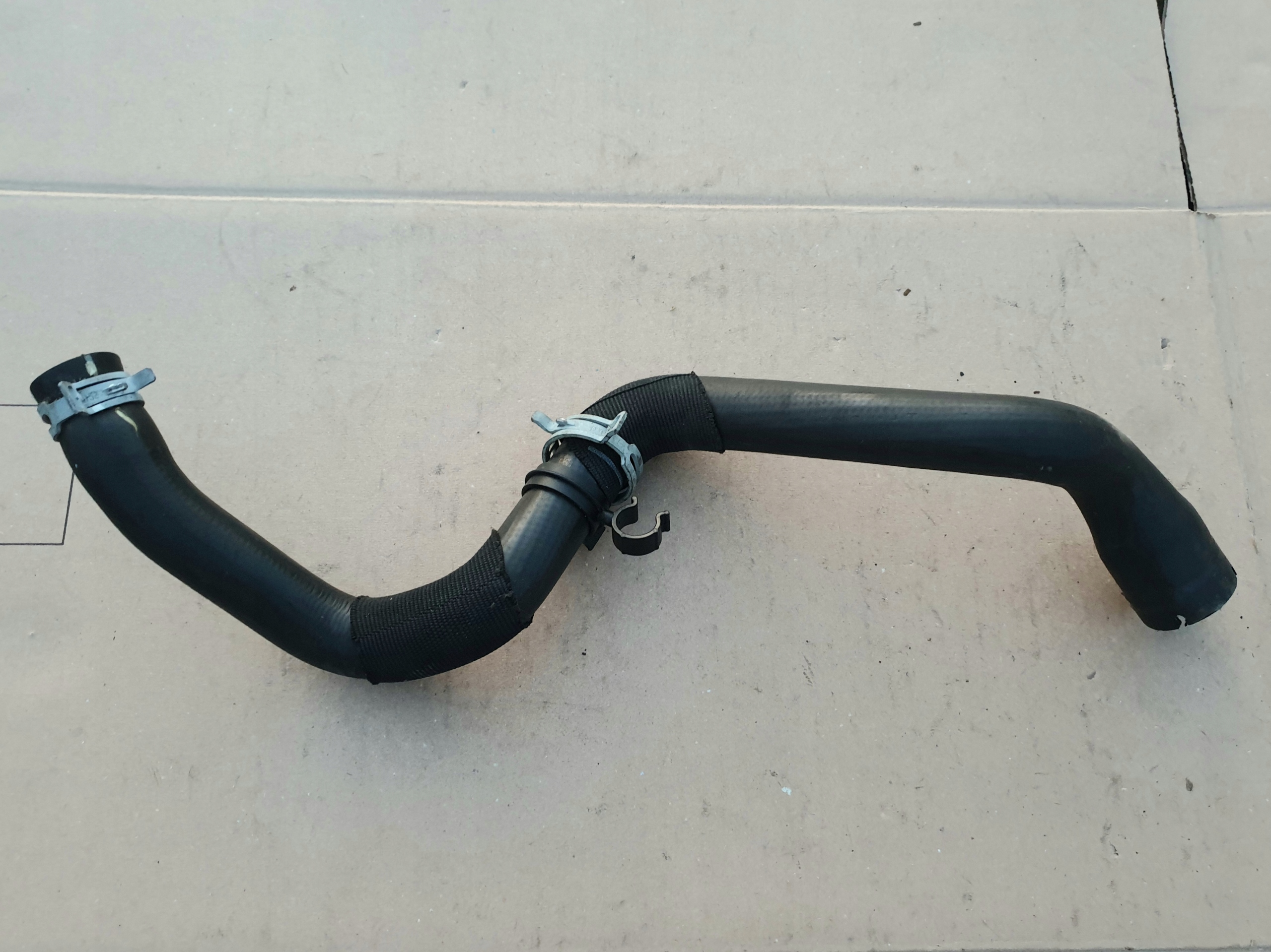 PRZEWÓD RURA WĄŻ WODY FORD FOCUS MK3 8V61-8260-KD 8V61-8260-KD za 60 zł ...