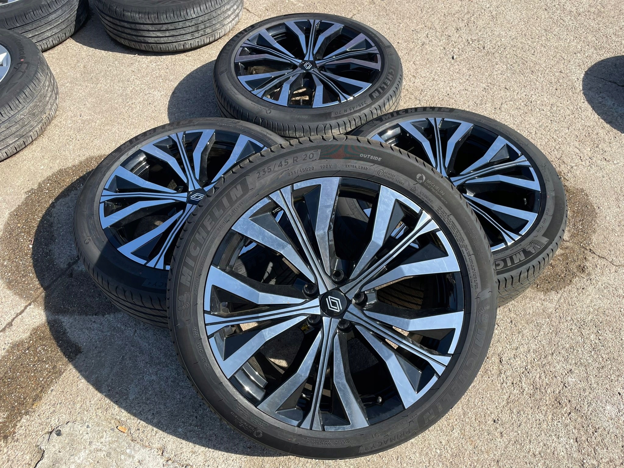 KOŁA FELGI ALUFELGI RENAULT AUSTRAL 235/45/R20 JAK NOWE 403004261R za ...