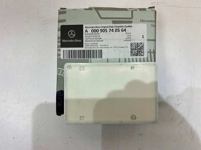 Radar sensor Mercedes-Benz OE A0009057405 - porównaj ceny - Allegro.pl