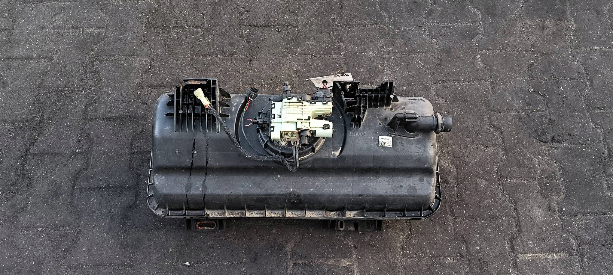ZBIORNIK ADBLUE 5801761617 IVECO DAILY 35S18 5801761617 za 2500 zł z lipno - Allegro.pl ...